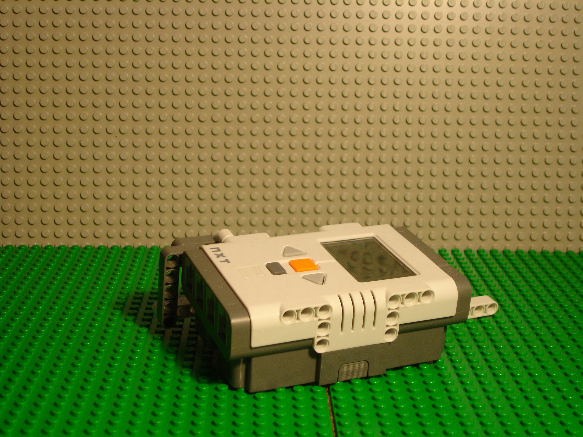 Build a Simple LEGO Starter Robot : 7 Steps - Instructables