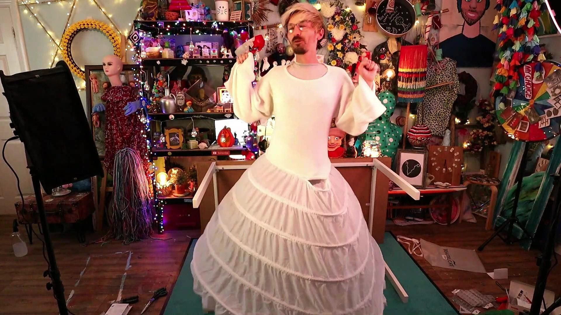 Midsommar May Queen Halloween Costume : 8 Steps - Instructables