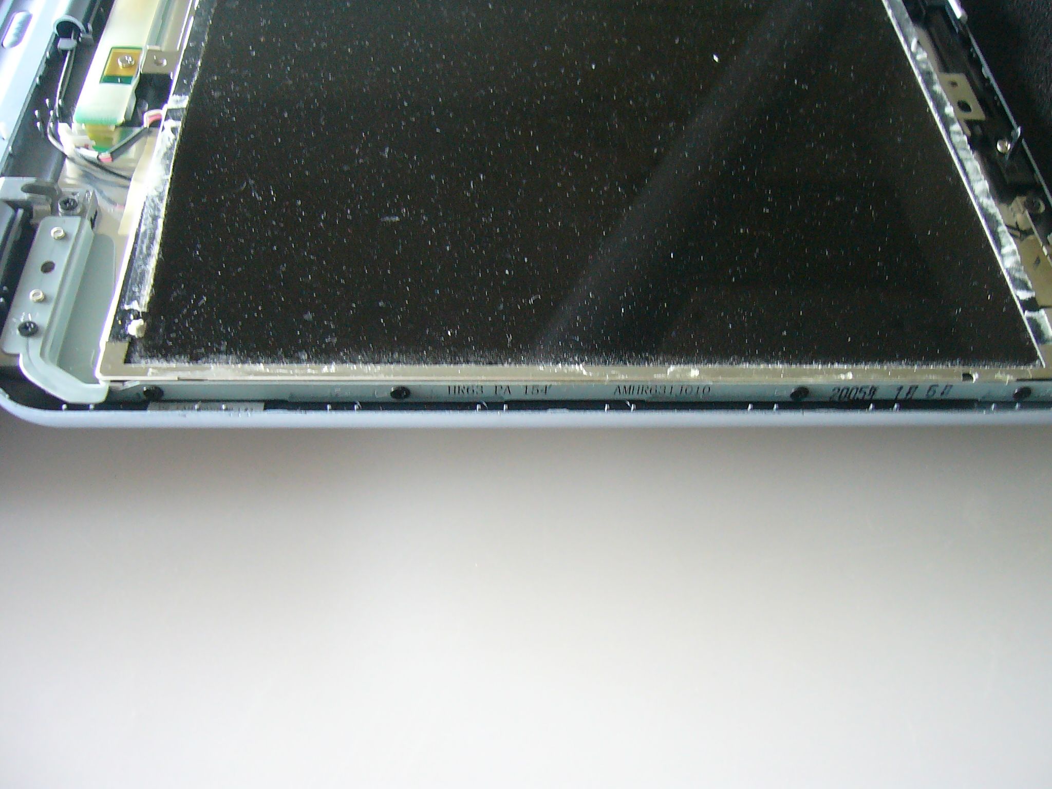 How to Take Apart a Laptop : 8 Steps - Instructables