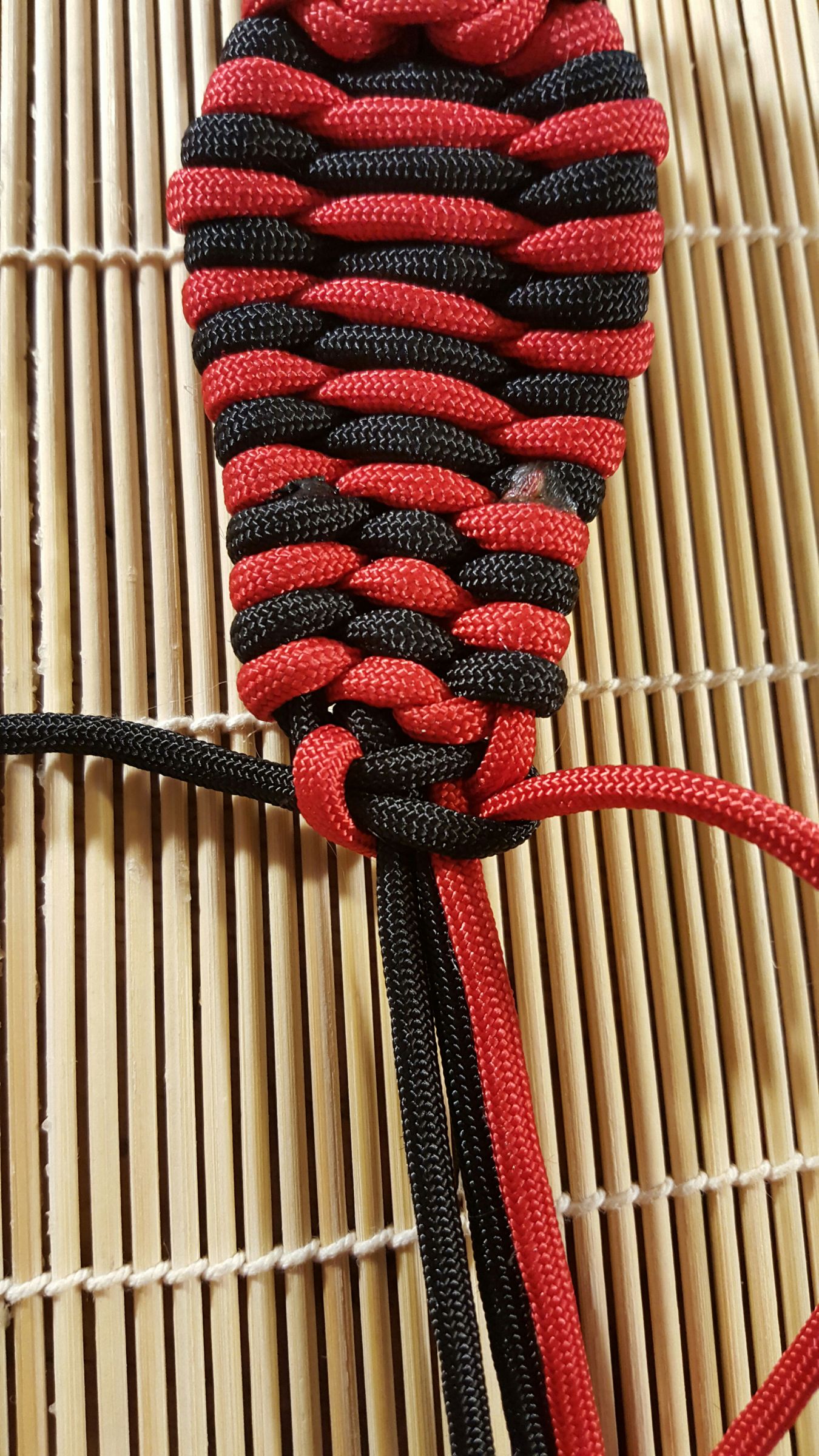 Paracord Snake : 10 Steps (with Pictures) - Instructables