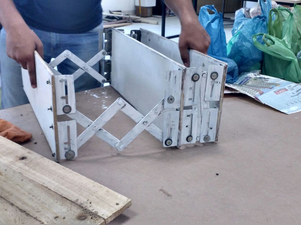 DIY Collapsible Shelf : 6 Steps (with Pictures) - Instructables