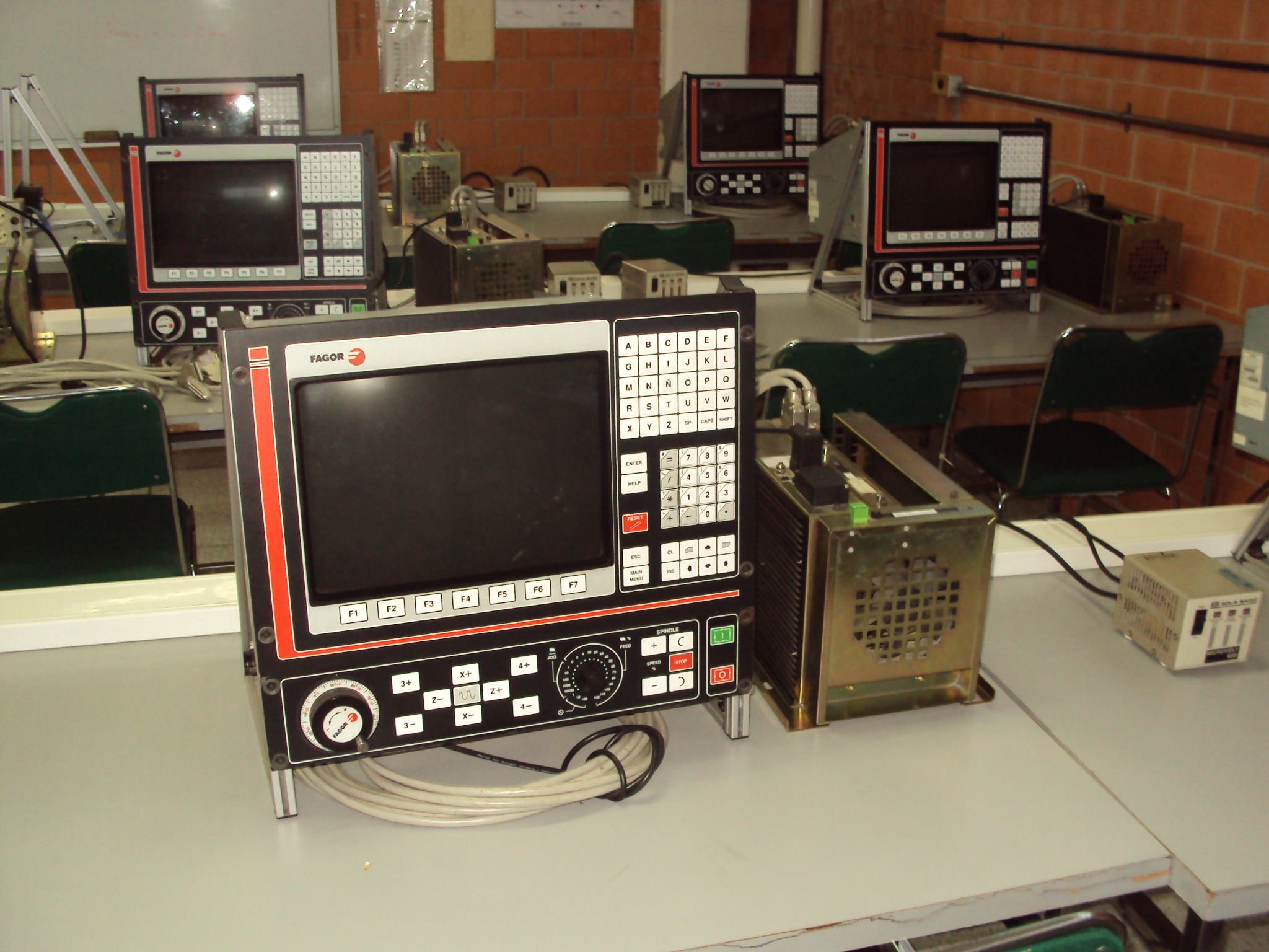 REPARACION CNC FAGOR 8050 : 9 Steps - Instructables