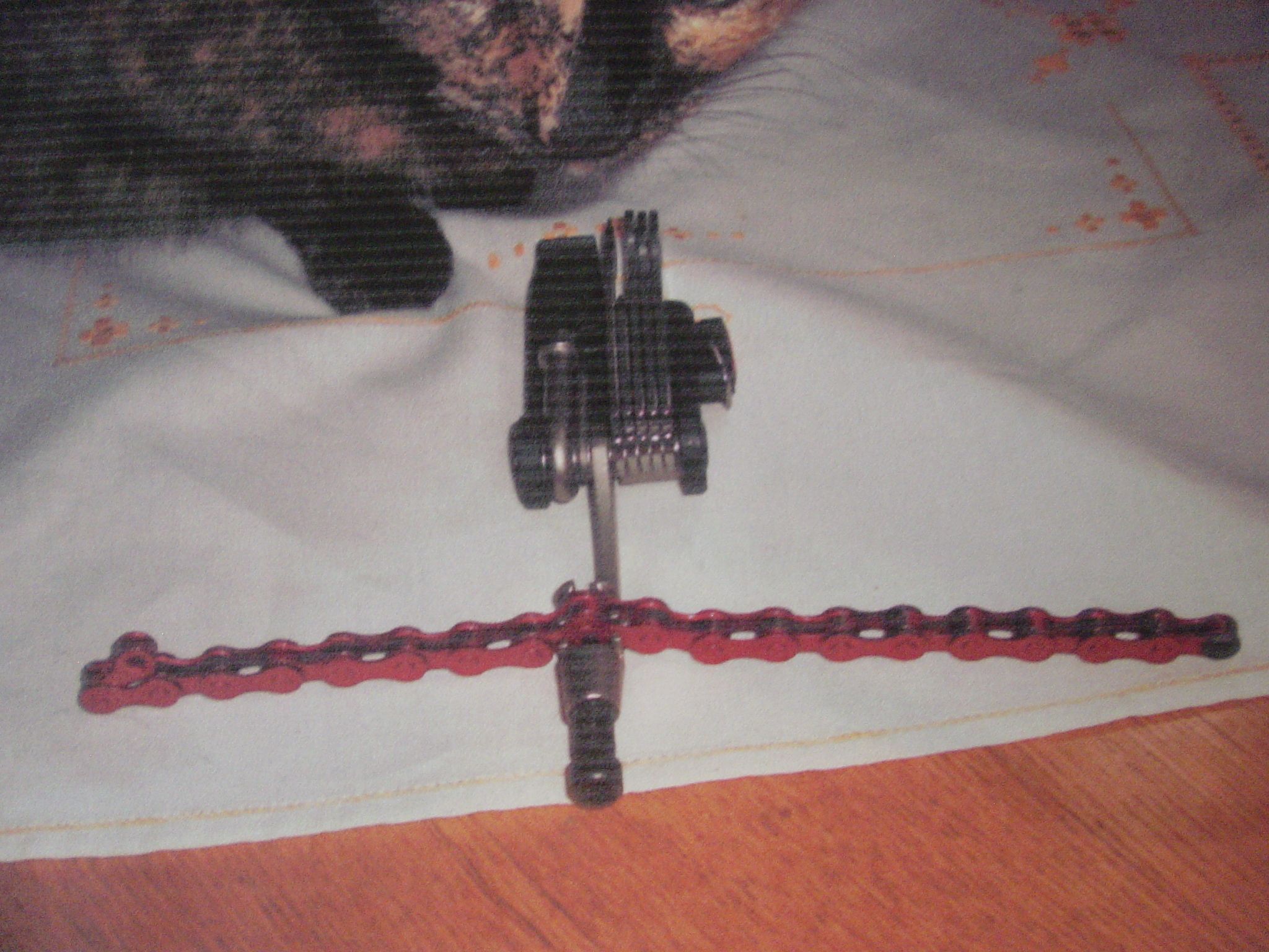 How to Make a Valentine Out of Bicycle Chain : 6 Steps - Instructables