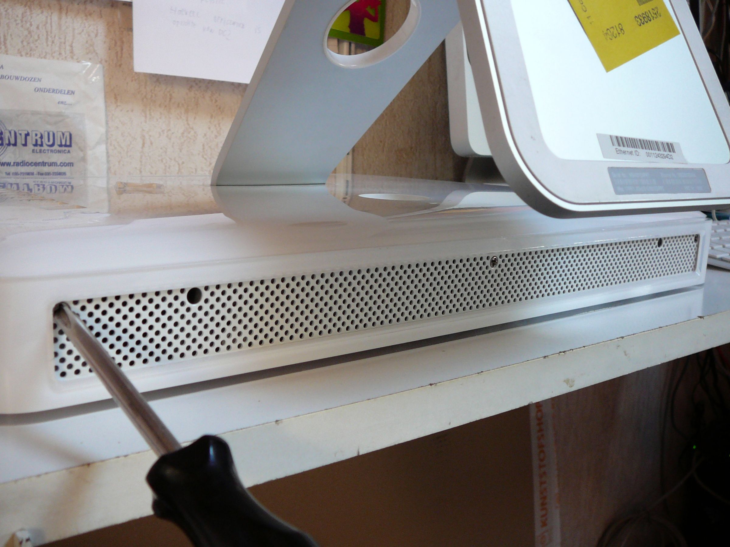 Imac G5 DIY Capacitors Repair : 9 Steps (with Pictures) - Instructables