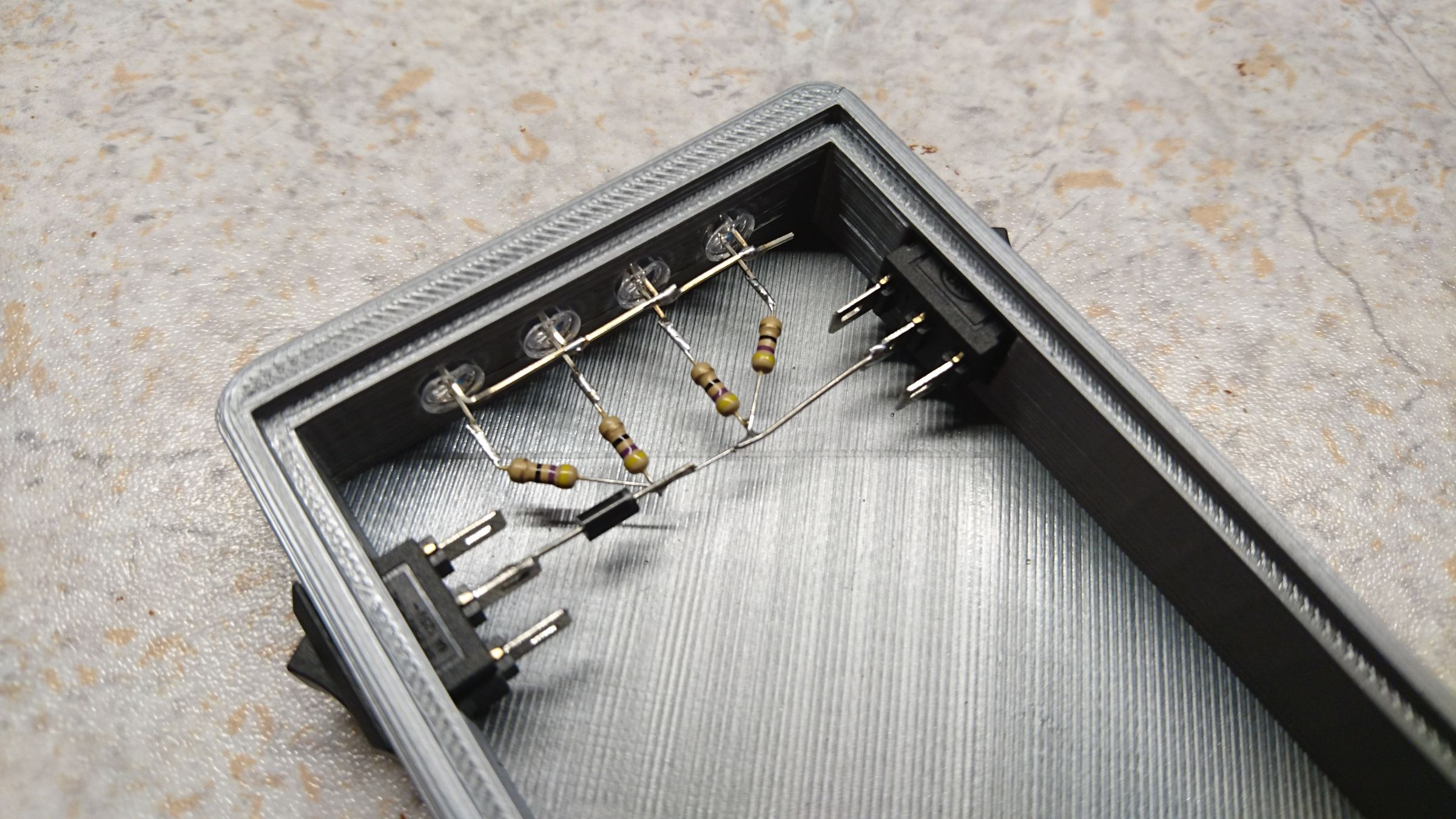 DIY SOLAR FLASHLIGHT V2 : 5 Steps (with Pictures) - Instructables