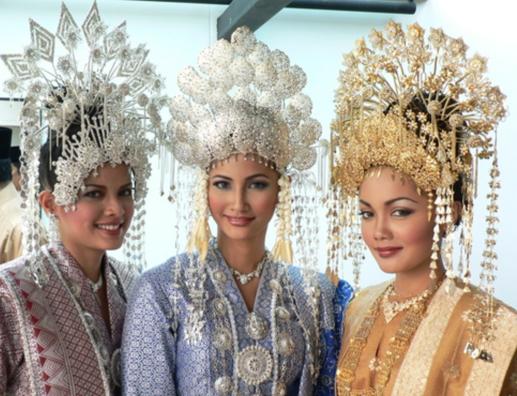 Sanggul Lintang - a Javanese Crown-like Headpiece : 13 Steps ...