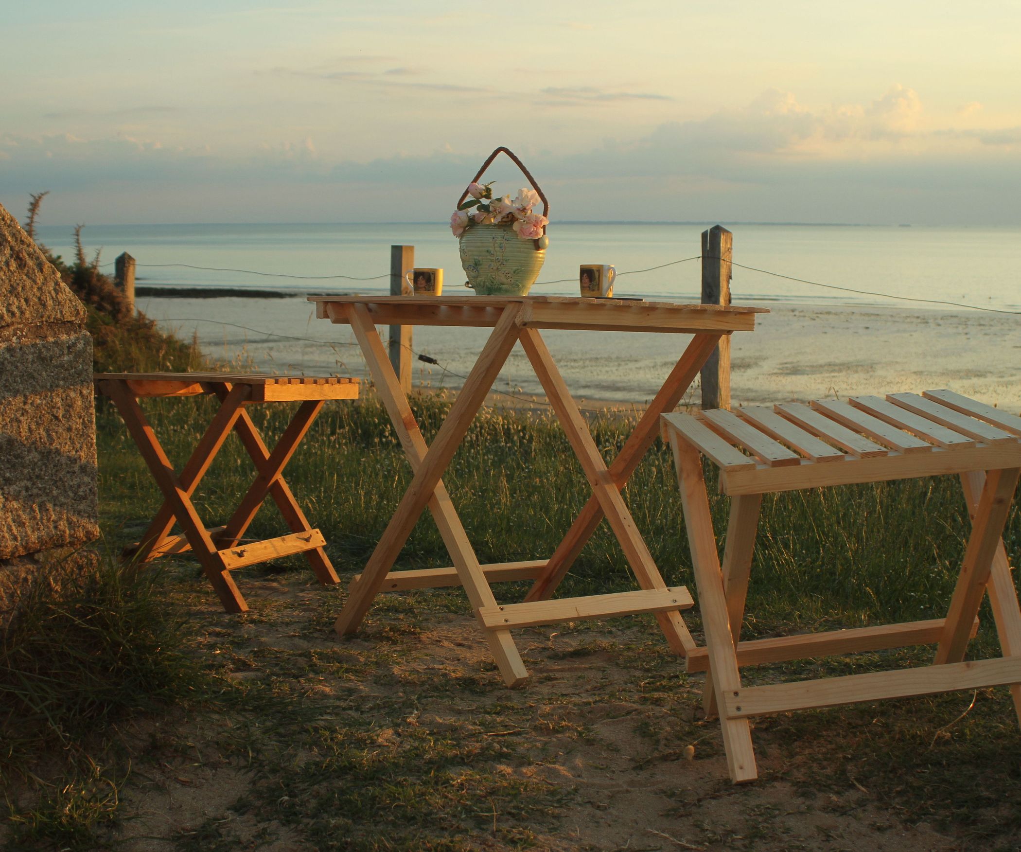 Easy & Elegant Pallet Wood Portable Picnic/Garden/Beach Furniture ...