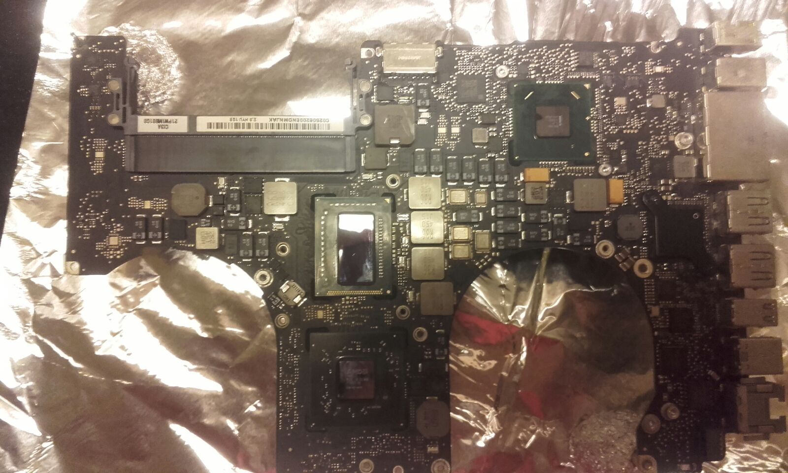 How to Repair the Macbook Pro Logic Board at Home : 4 Steps - Instructables