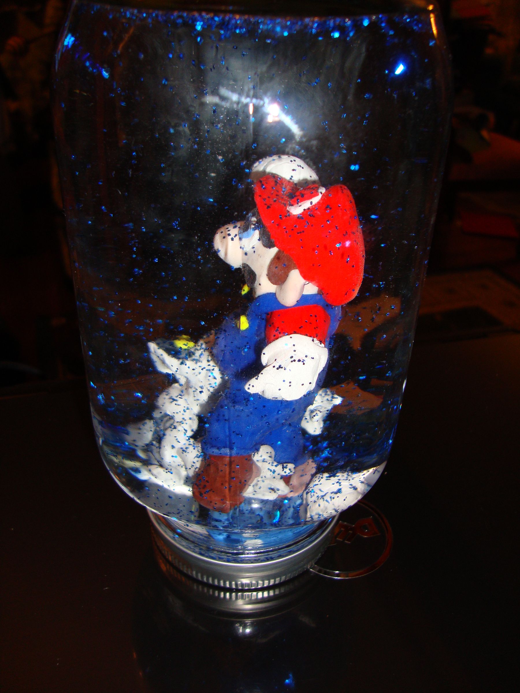 Super Mario Brothers Gold Coin "Snow" Globe : 7 Steps - Instructables