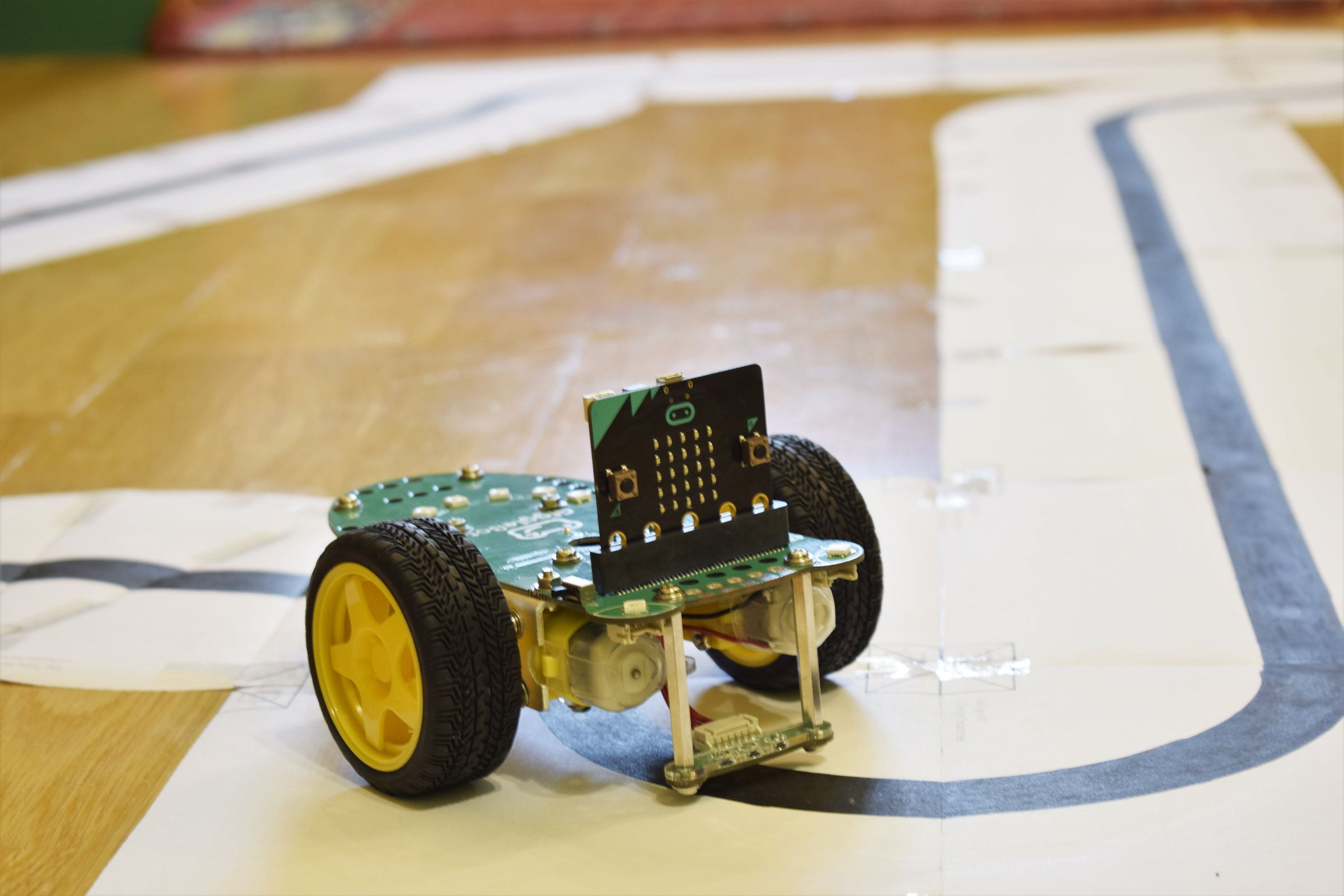 GiggleBot Line Follower Using Python : 5 Steps - Instructables