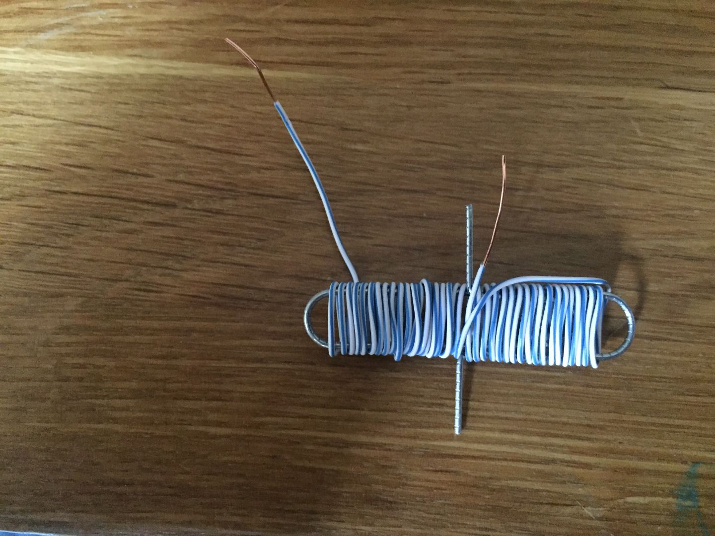 Paper Clip Motor : 10 Steps - Instructables