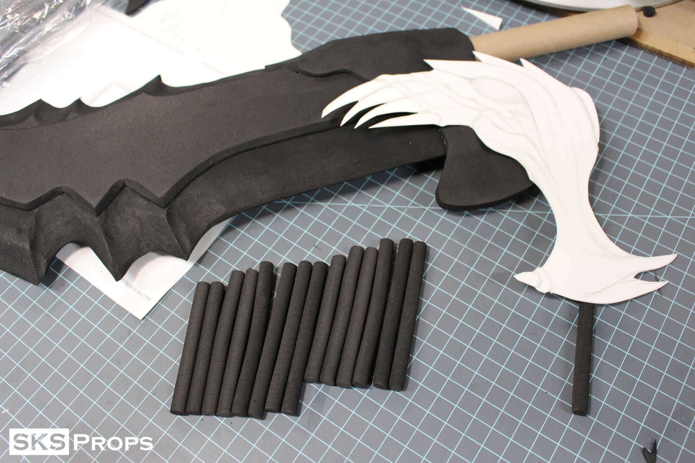 God of War Foam Cosplay Blades of Chaos - SKS Props : 18 Steps (with ...