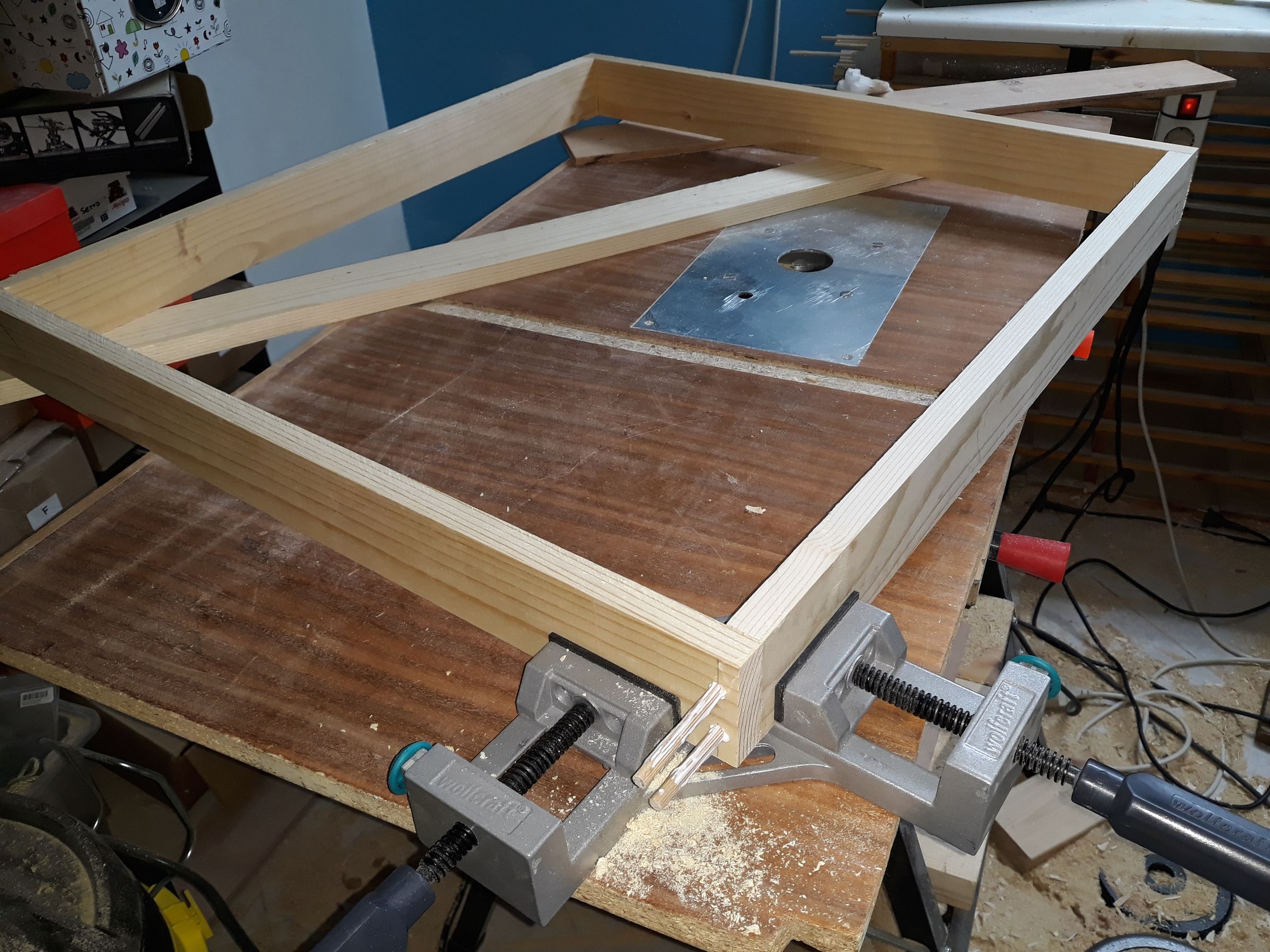 Treehouse on Two Trees : 22 Steps (with Pictures) - Instructables