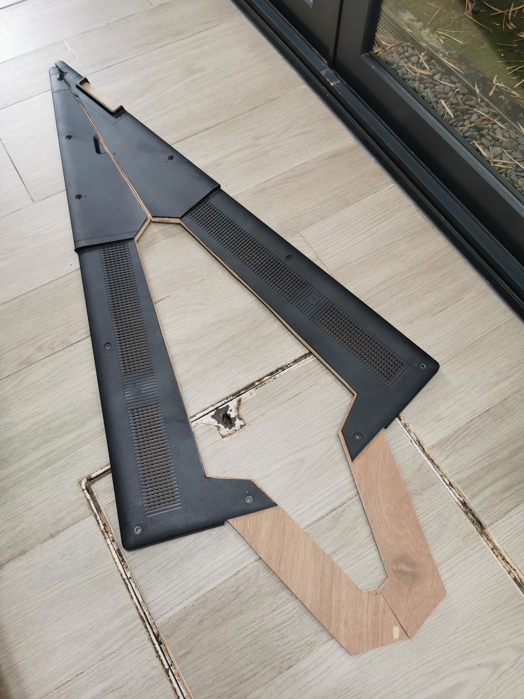 Upcycling a TV to HUGE Super Star Destroyer : 10 Steps (with Pictures ...