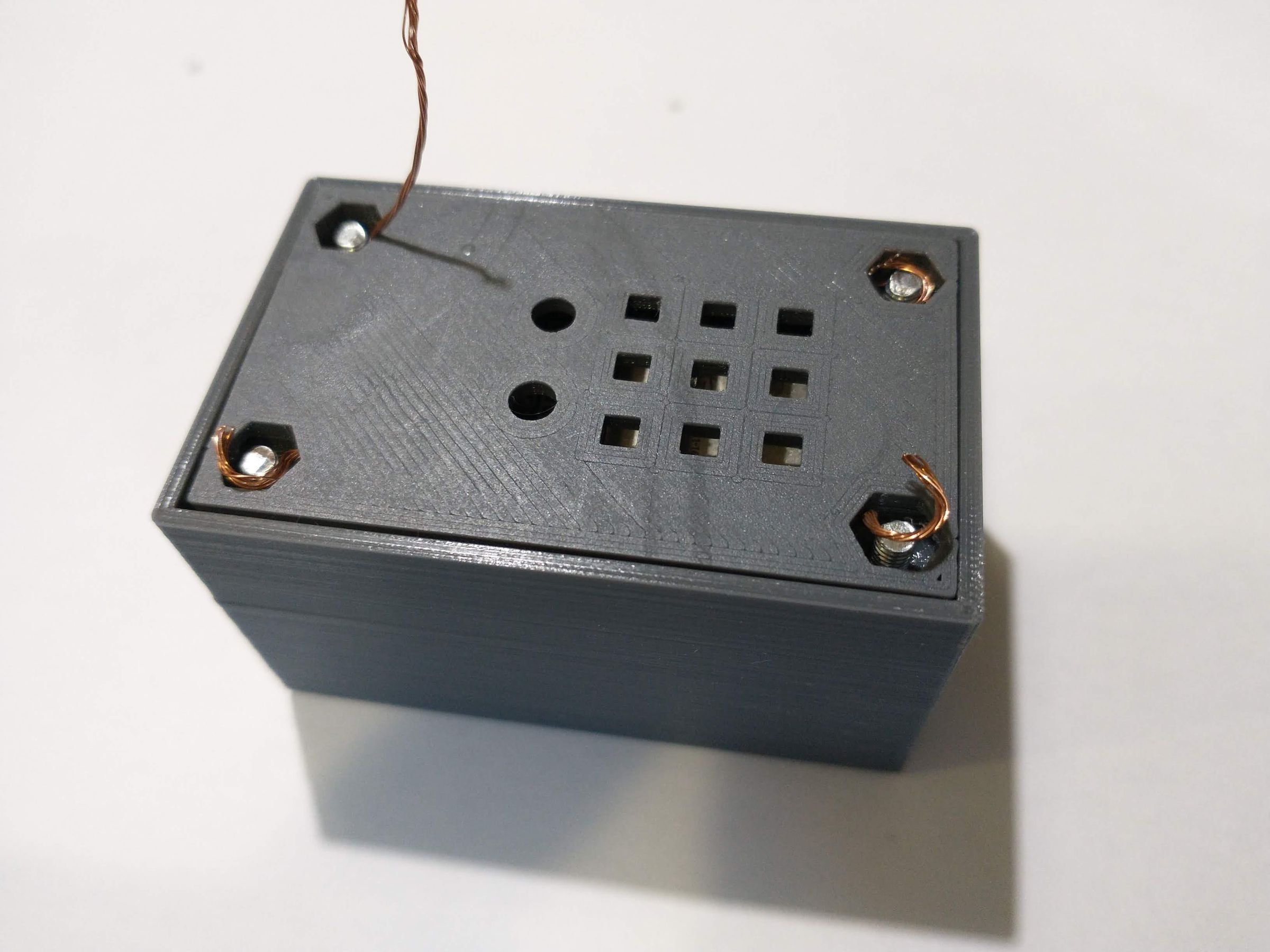 ESP32 Touch Button CW Keyer with Bluetooth Interface – JesLock Workshop