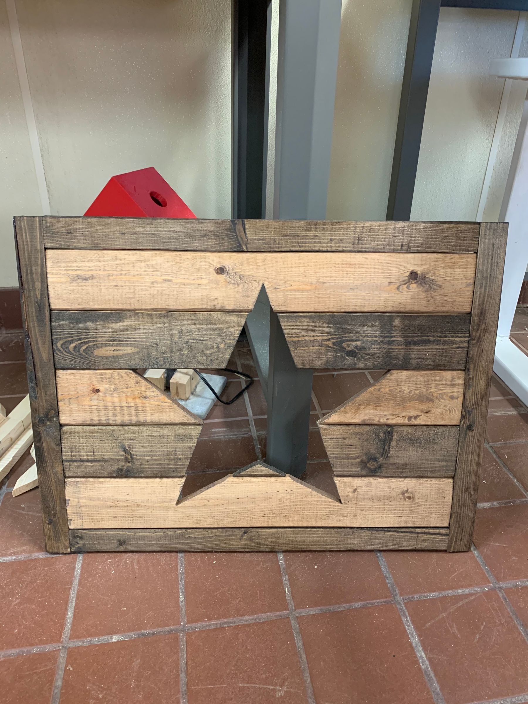 2x4 Star Decor : 7 Steps - Instructables