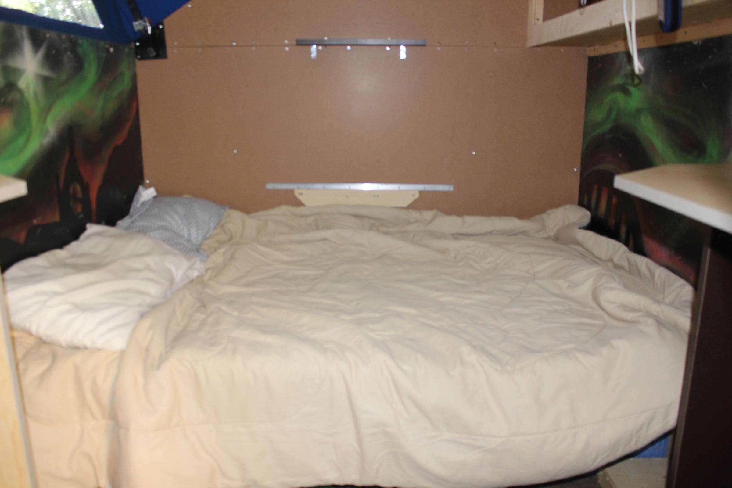 Tiny Dumpster House Trailer : 7 Steps (with Pictures) - Instructables