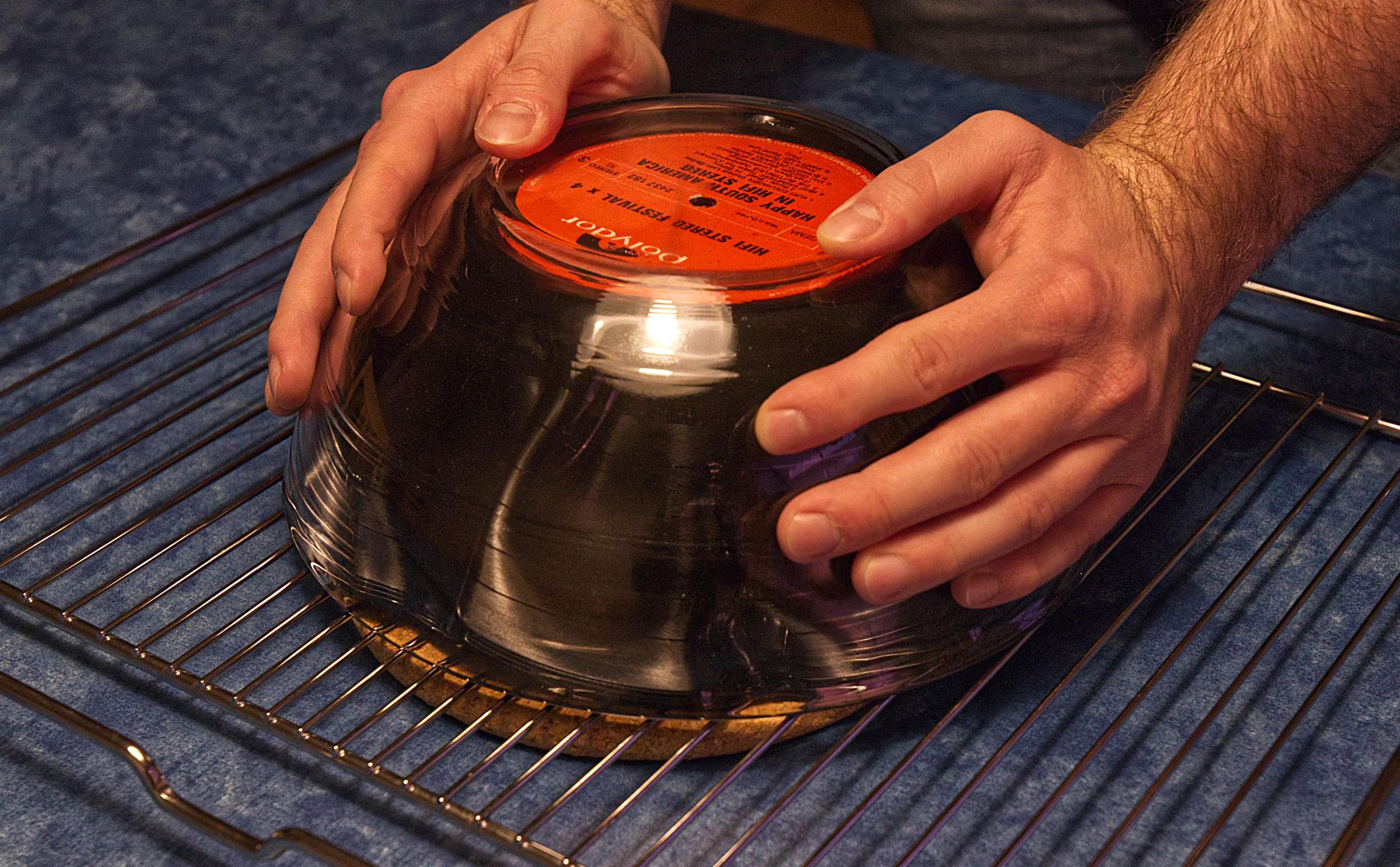 Vinyl Record to Lamp Shade : 5 Steps (with Pictures) - Instructables