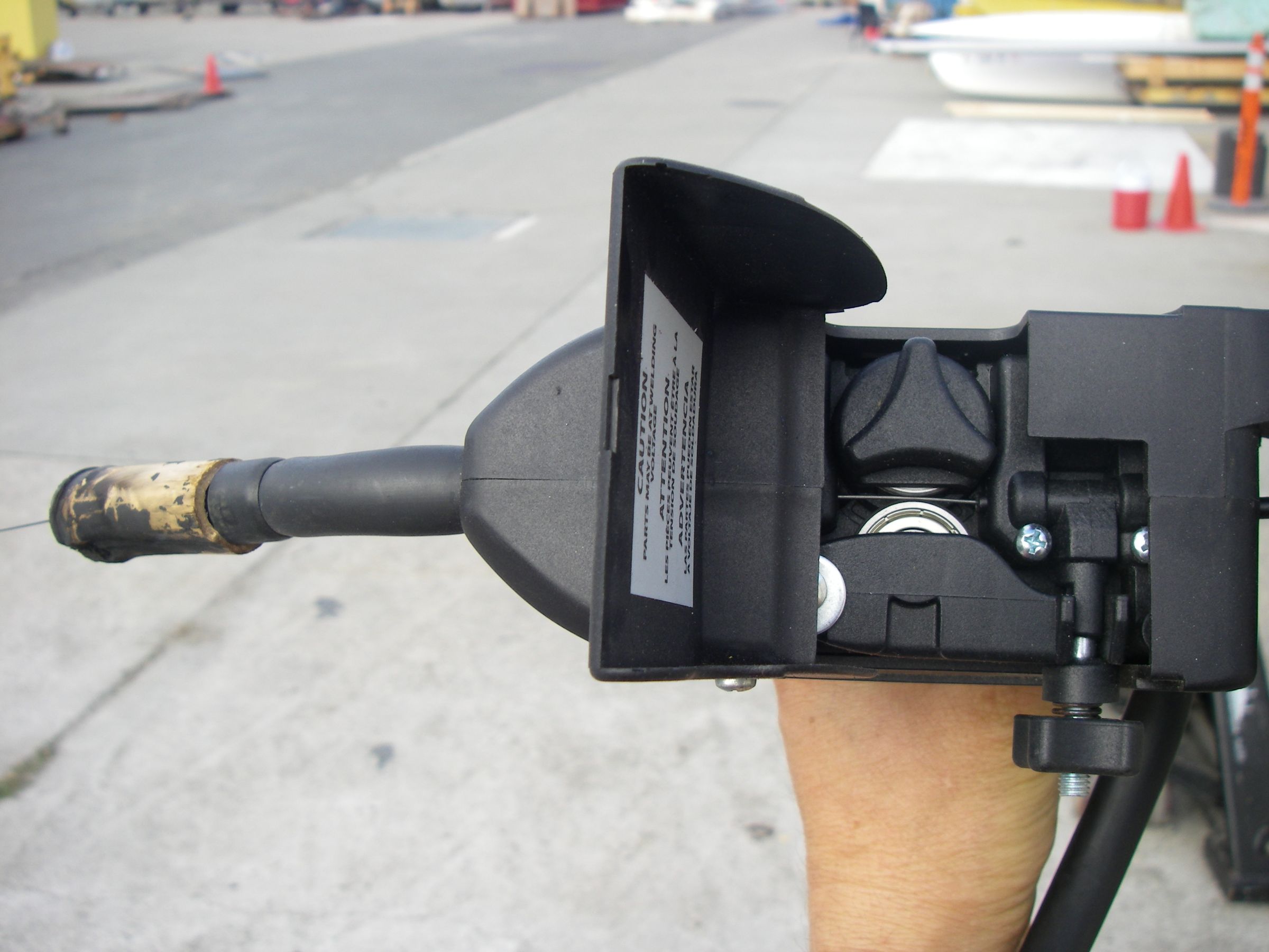 Spool Gun Handheld Wirefeed Welder Powered by Car Batteries : 10 Steps ...