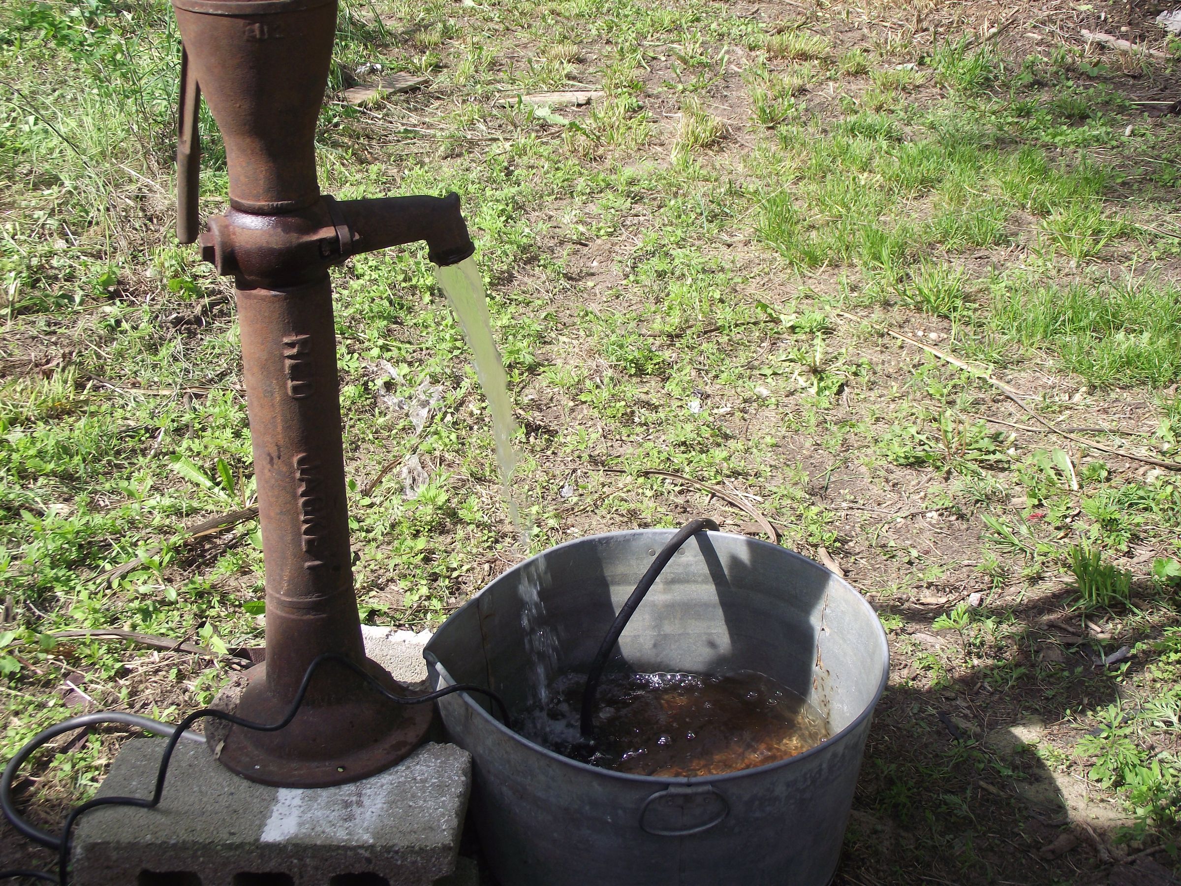 Water Fountain Using Reclaimed Materials : 7 Steps (with Pictures ...