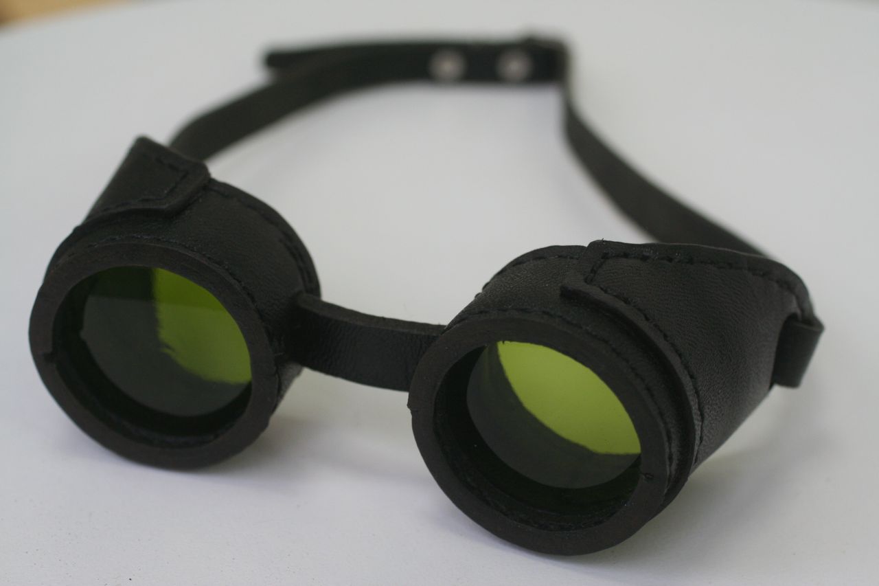 Completely Leather Goggles (with Pictures) - Instructables