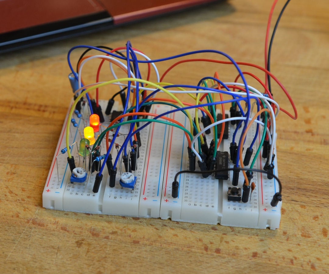 Traffic Light Without Arduino : 5 Steps - Instructables Traffic Light Without Arduino : 5 Steps - Instructables