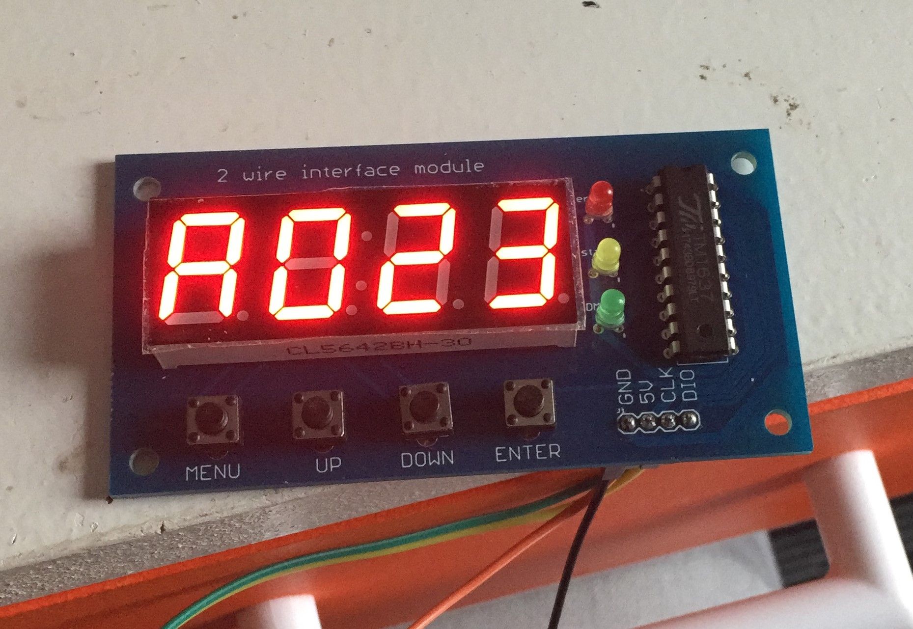 Two Wire (DMX) Interface With Screen and Buttons : 5 Steps (with ...