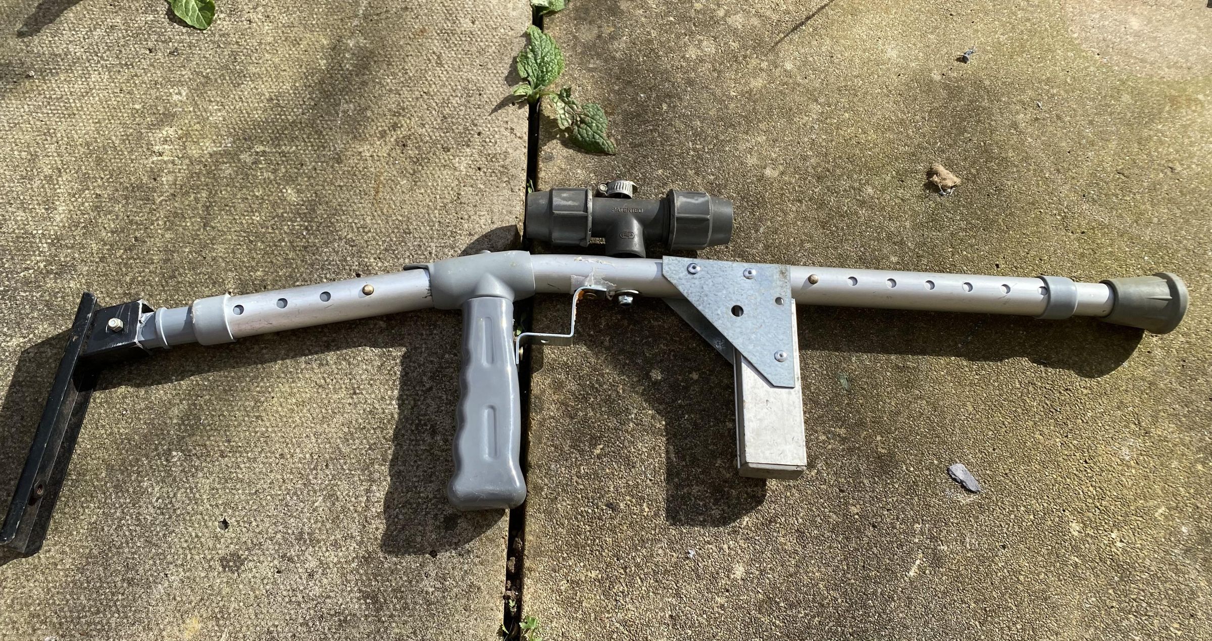 Prop Zombie Gun From Crutch : 7 Steps - Instructables