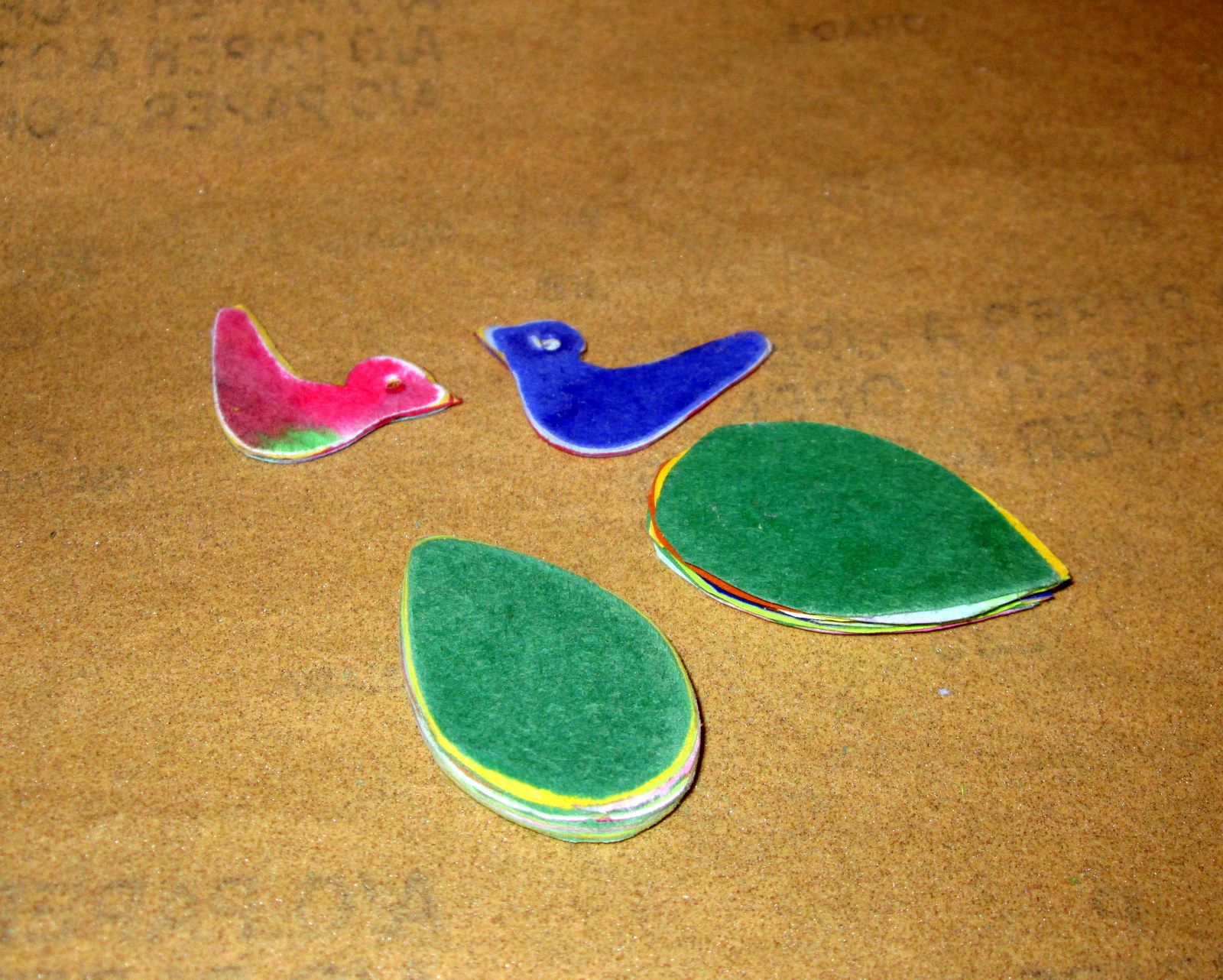 Stacked Paper Jewelry : 5 Steps (with Pictures) - Instructables