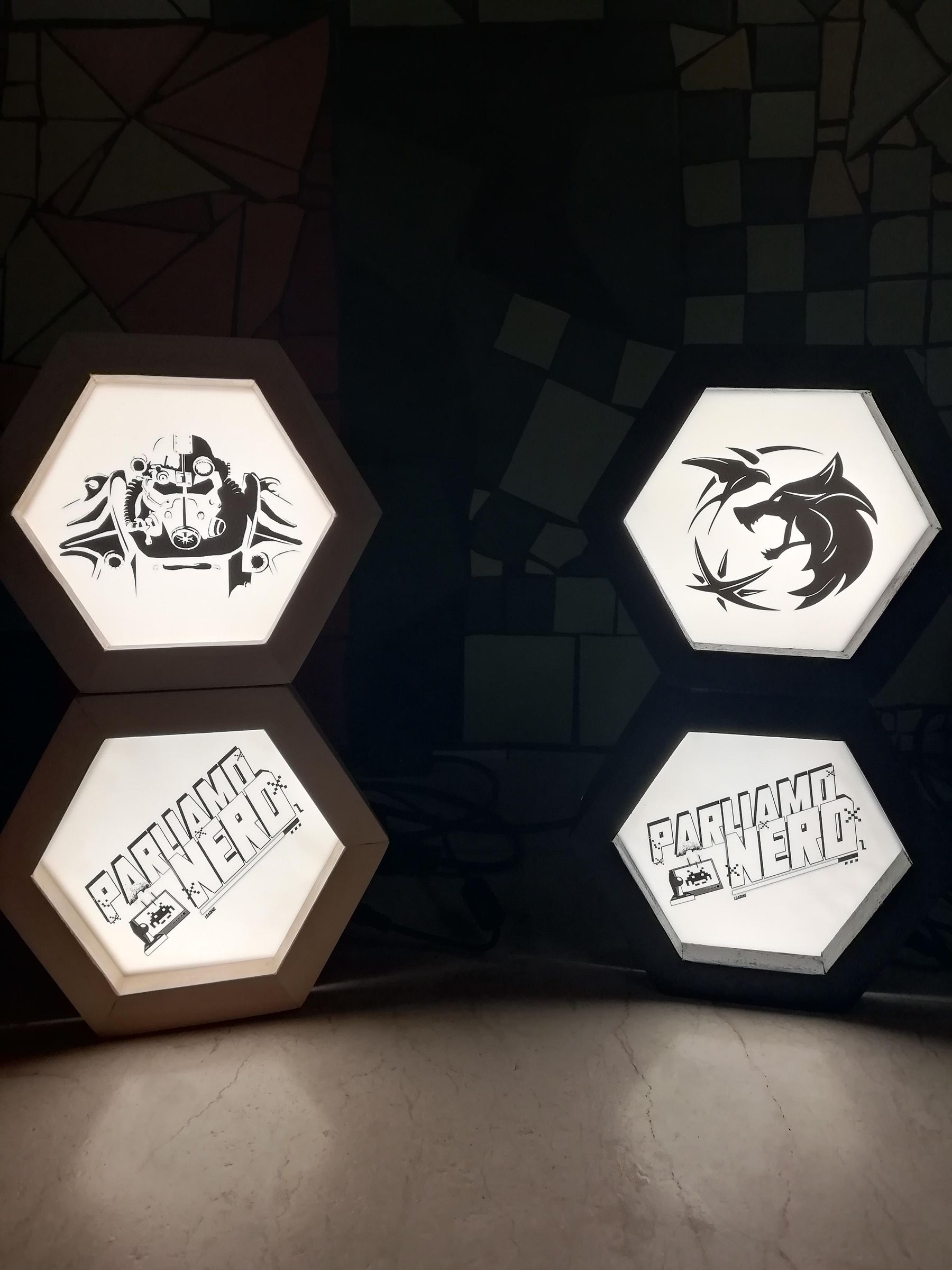 Nerd Lamps : 10 Steps (with Pictures) - Instructables