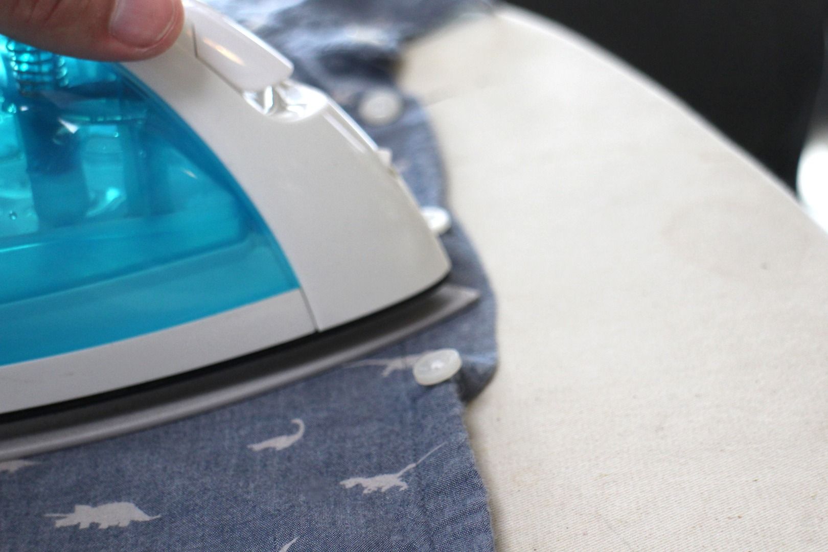 No-wrinkle Button Seam : 7 Steps (with Pictures) - Instructables