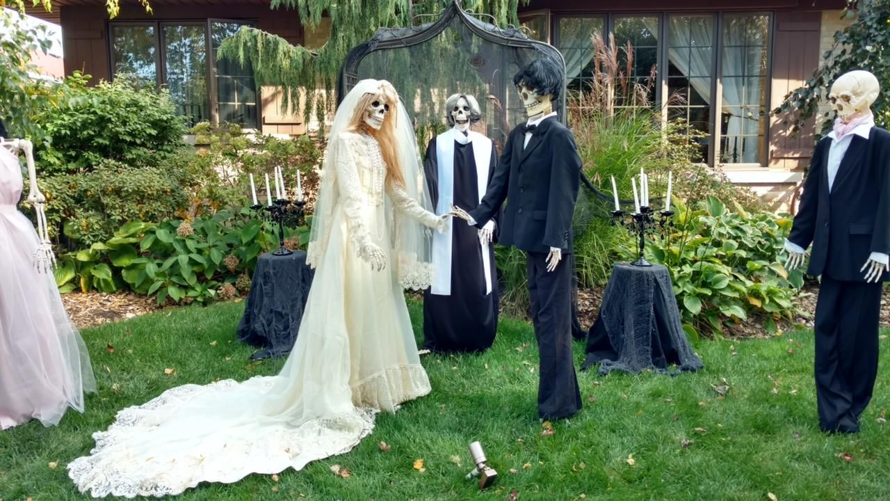 Skeleton Tea Party Decorations : 7 Steps (with Pictures) - Instructables