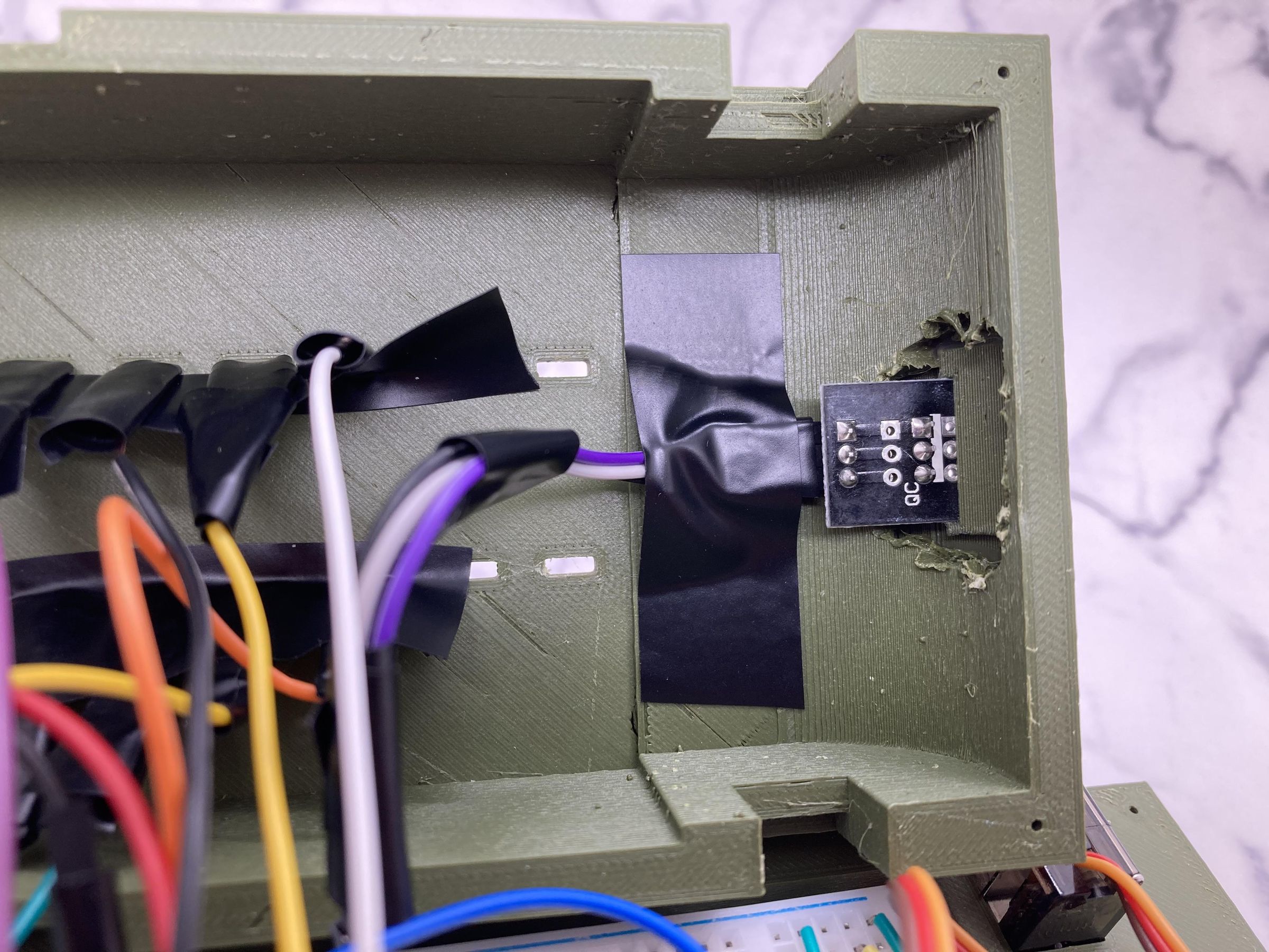 Chase the Expandable Robot 1.0 : 7 Steps (with Pictures) - Instructables