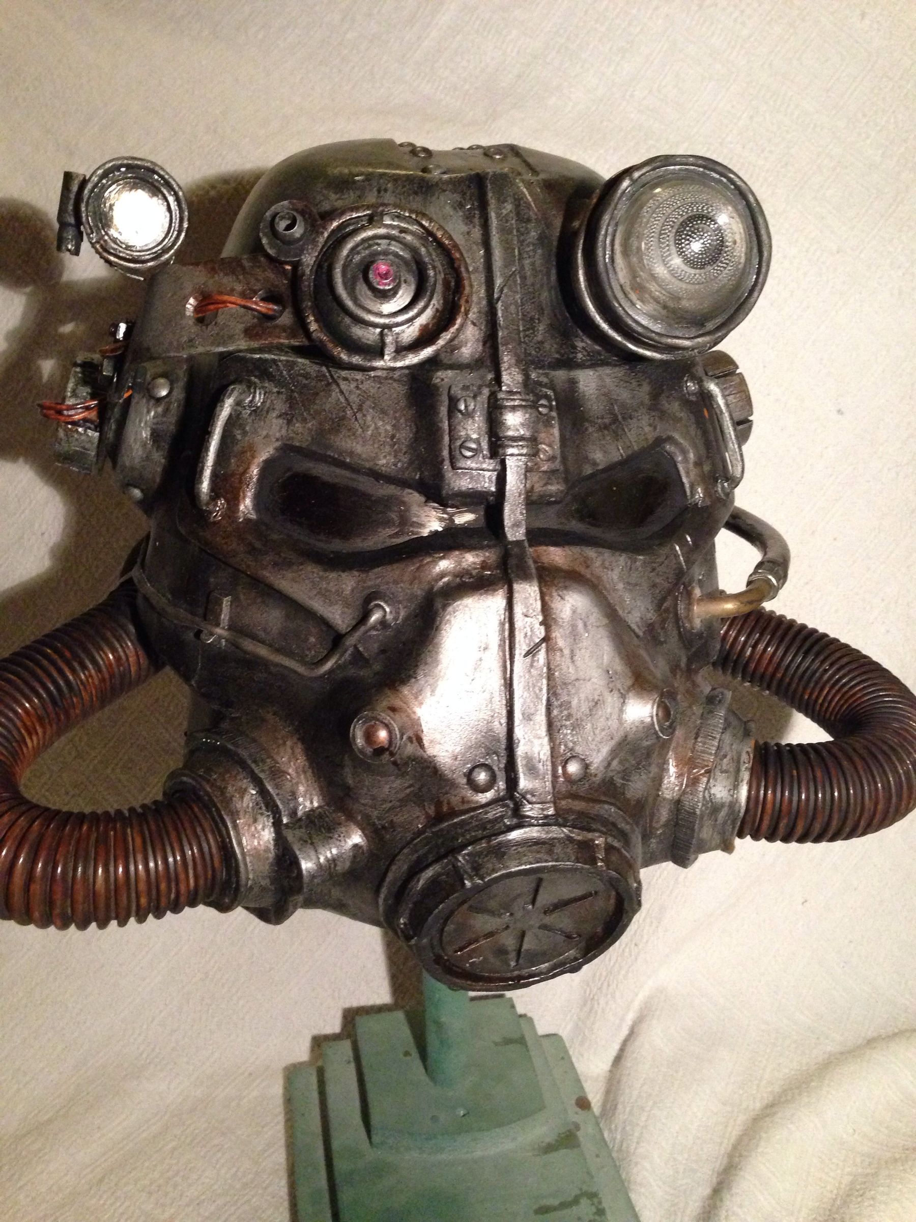 Fallout 3 T-45d Helmet : 10 Steps (with Pictures) - Instructables