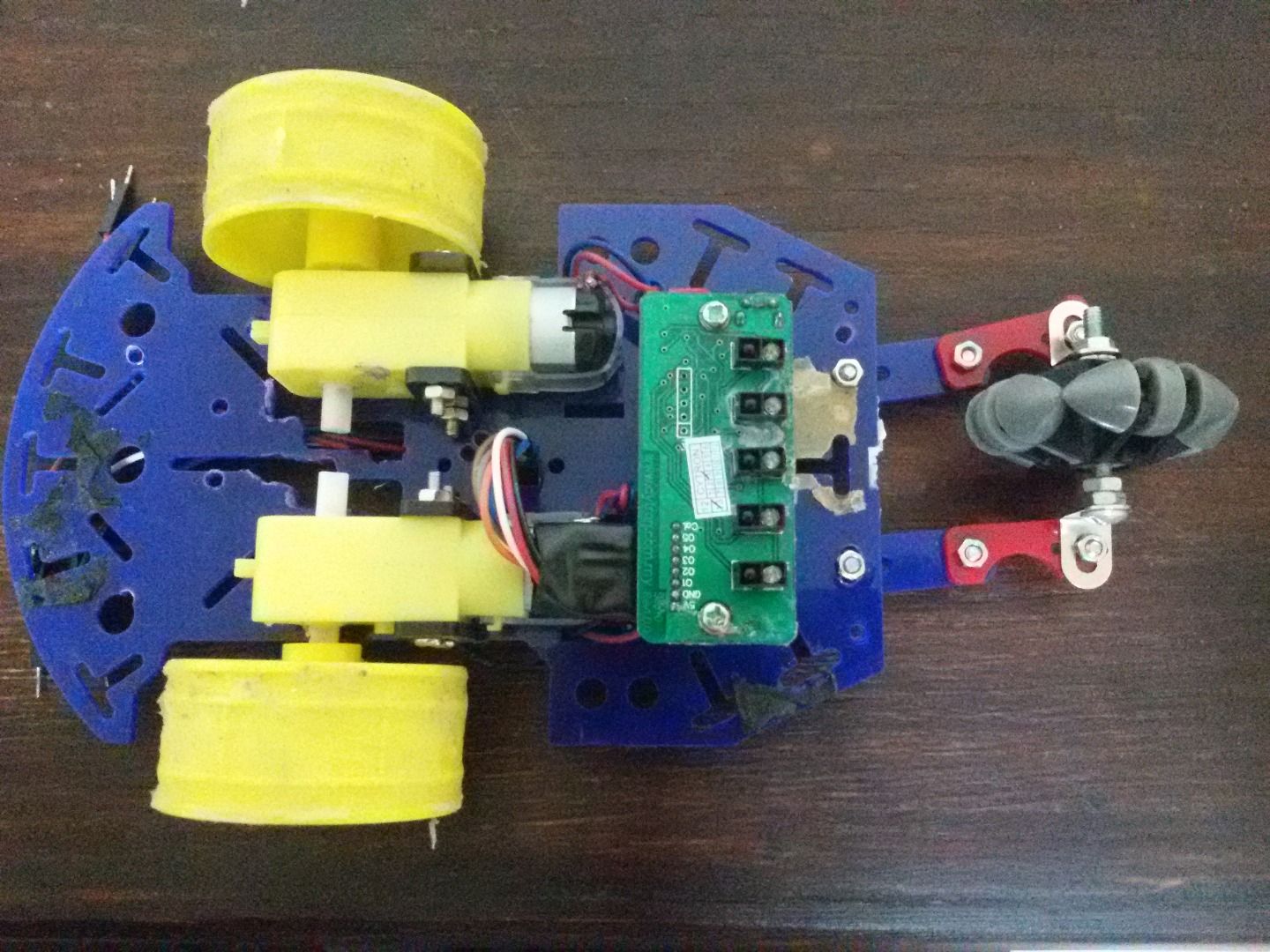 DIY Autonomous Line Tracking With Obstacle Avoiding Robot (Rover) : 7 ...