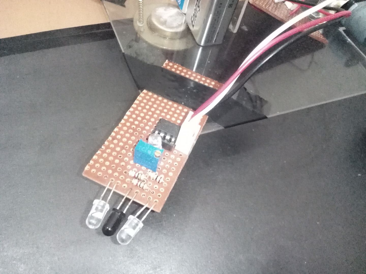 Obstacle Avoiding Robot With IR Sensors Without Microcontroller : 6 ...