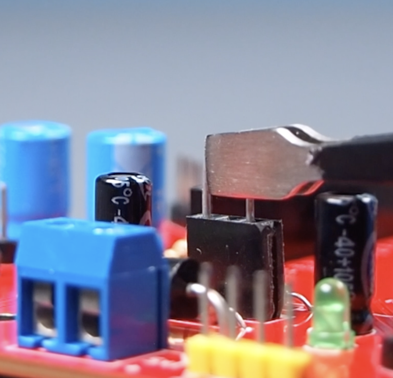 One and Multiple Servo Motor Control With ESP32 Development Board : 8 ...