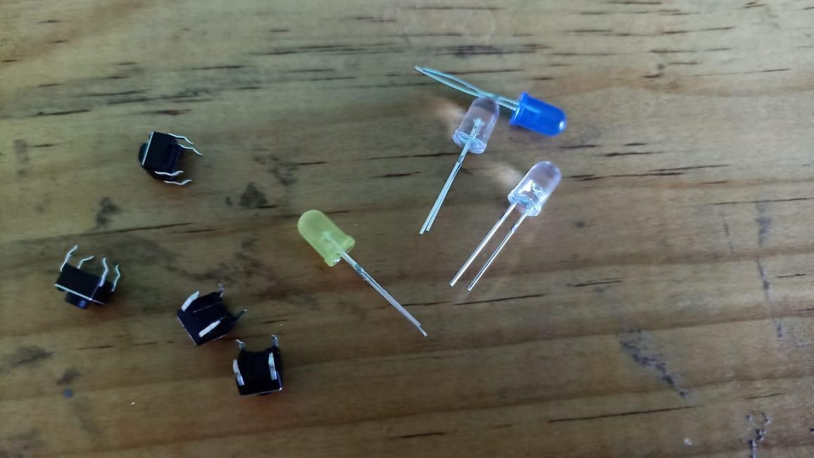 Simon Dice : 11 Steps - Instructables