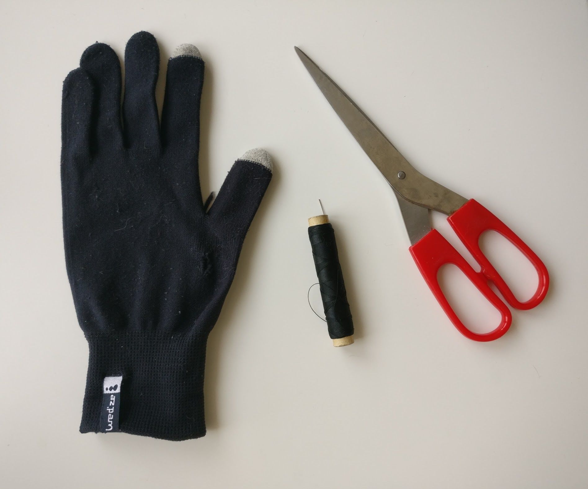 Upcycled Artist's Glove : 7 Steps (with Pictures) - Instructables