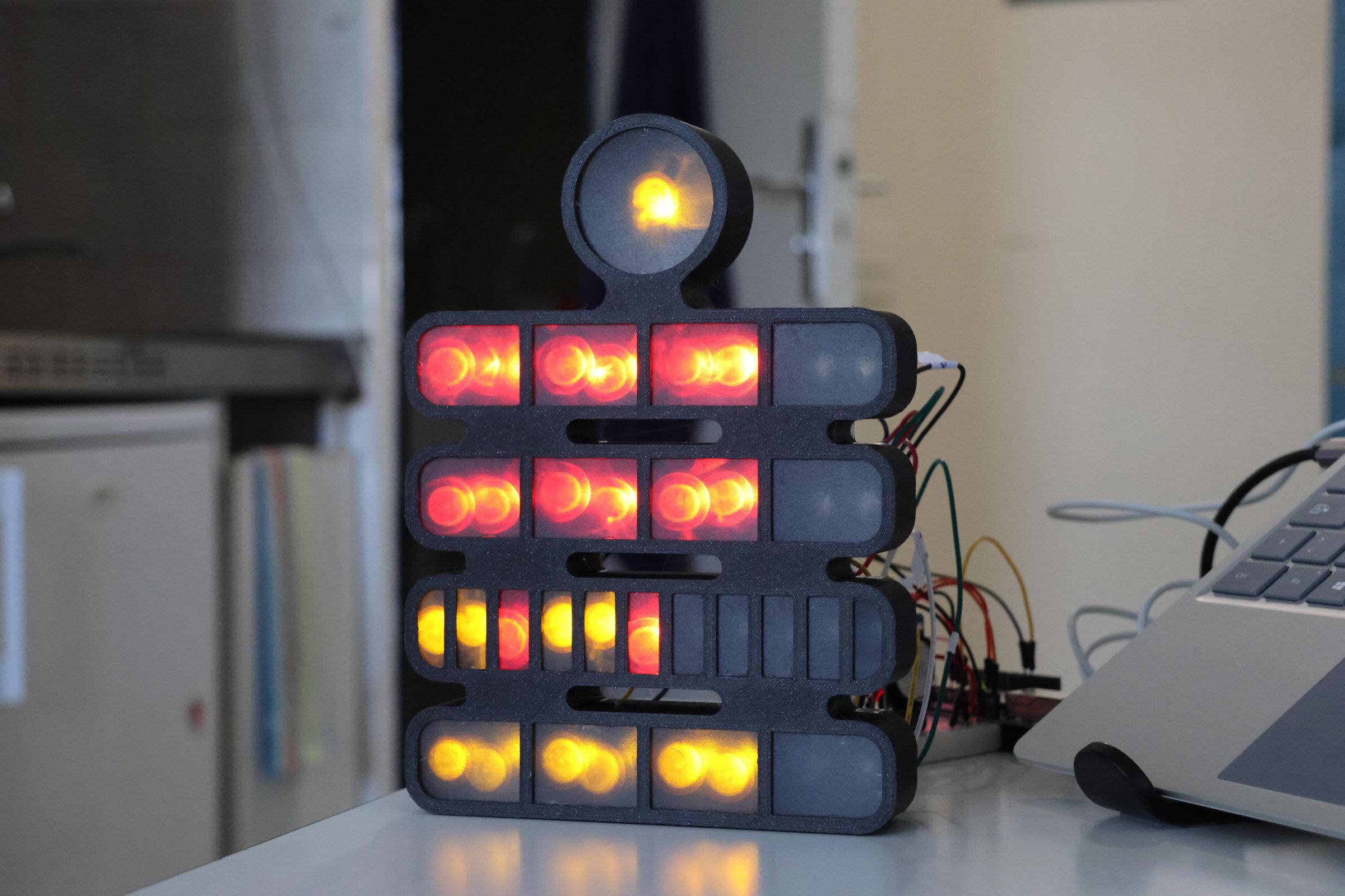 Berlin Clock / Mengenlehreuhr Replica - Instructables