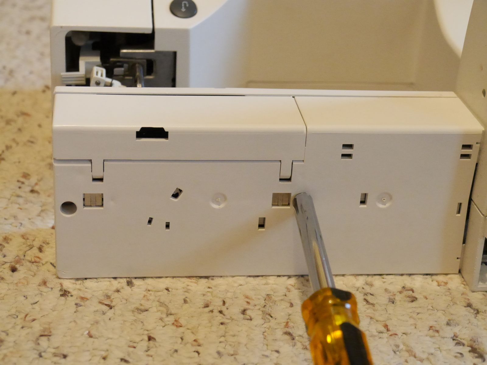 Adjust Timing on Pfaff 2030 Sewing Machine : 8 Steps (with Pictures ...
