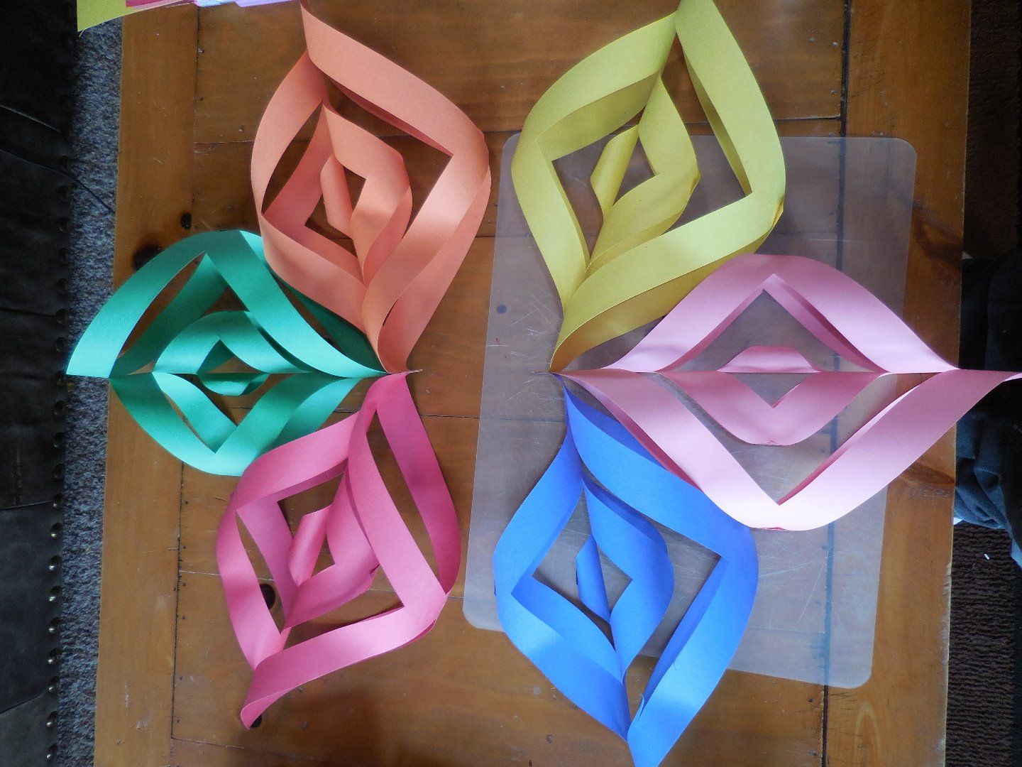 How to Make a Hanging Paper Floret : 18 Steps (with Pictures ...
