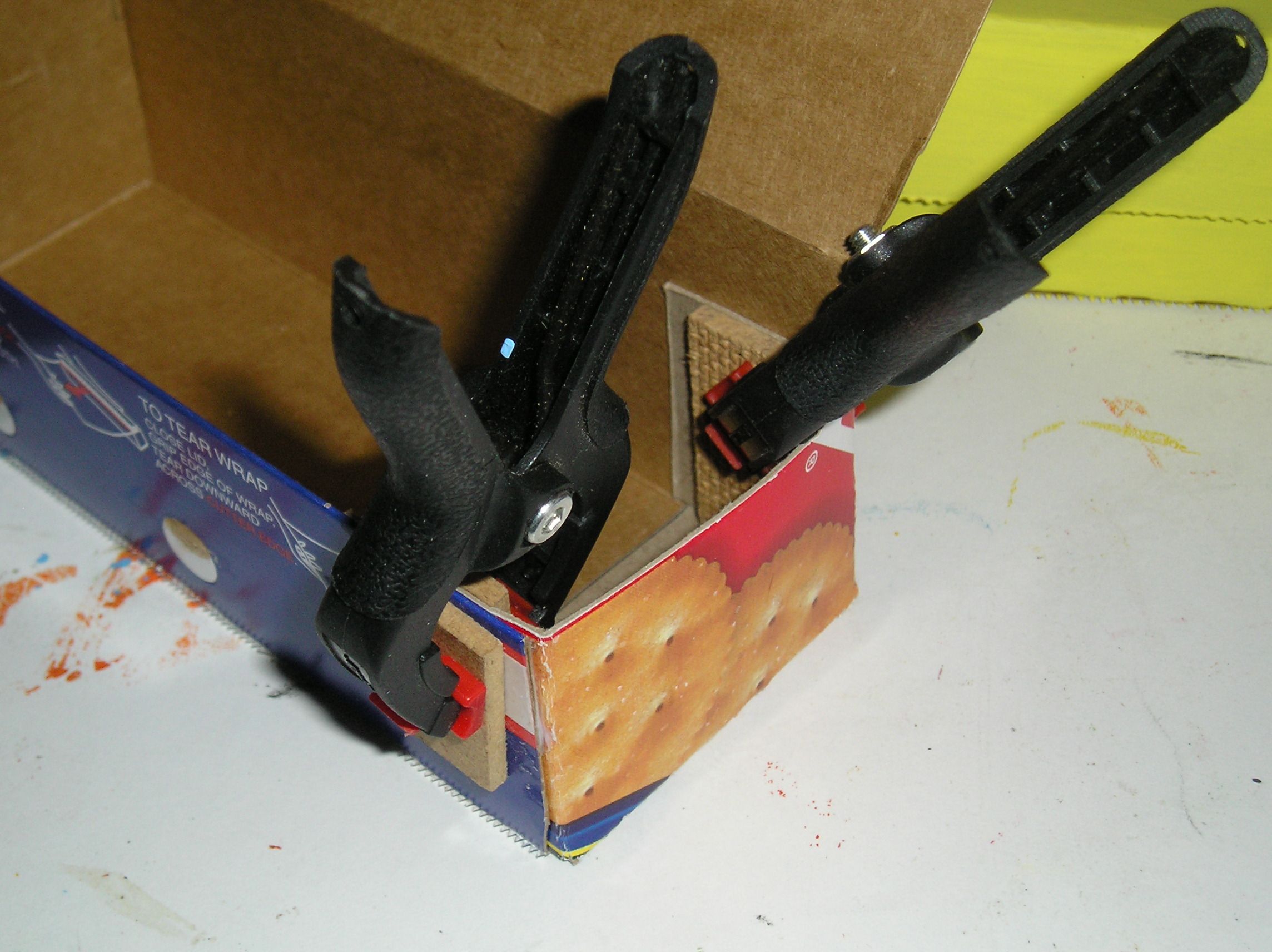 How to Mini-Size a Roll of Saran Wrap : 6 Steps (with Pictures ...