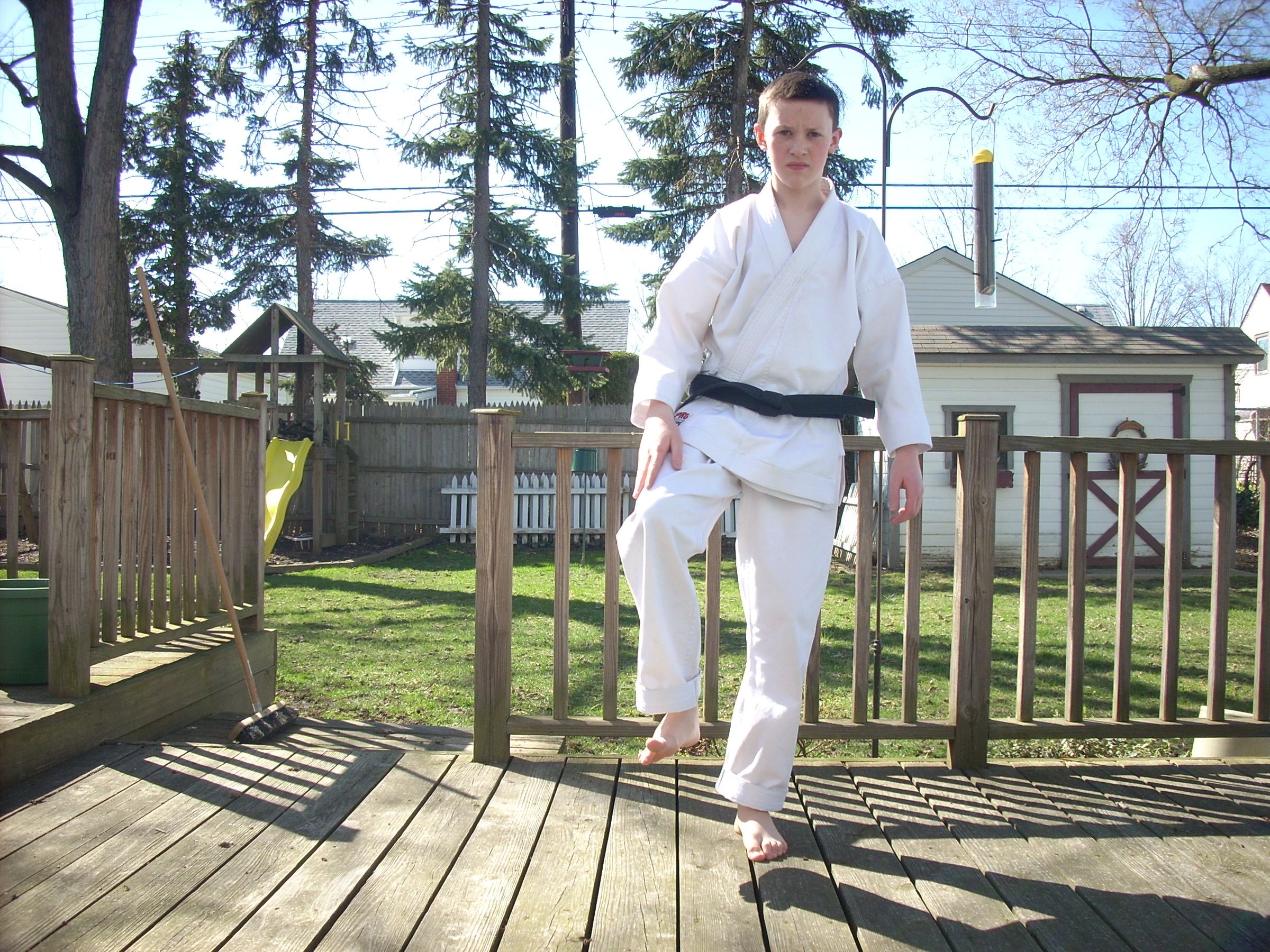 Basic Karate Stances : 4 Steps - Instructables