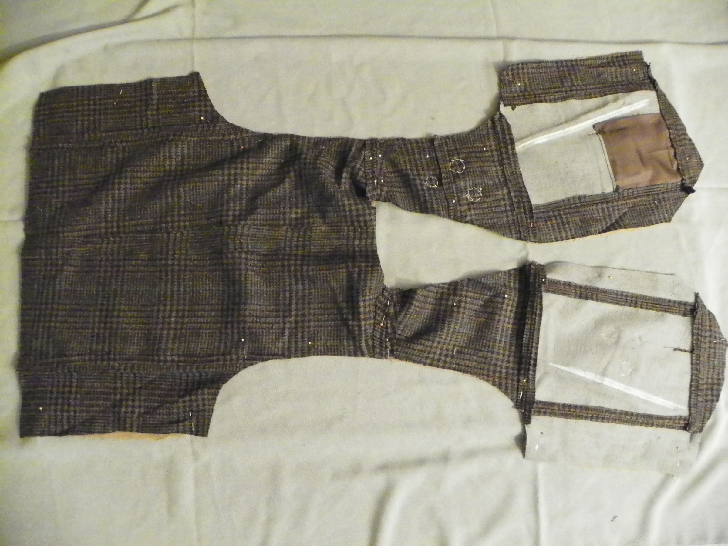 Vest From an Old Wool Suit Coat : 14 Steps (with Pictures) - Instructables