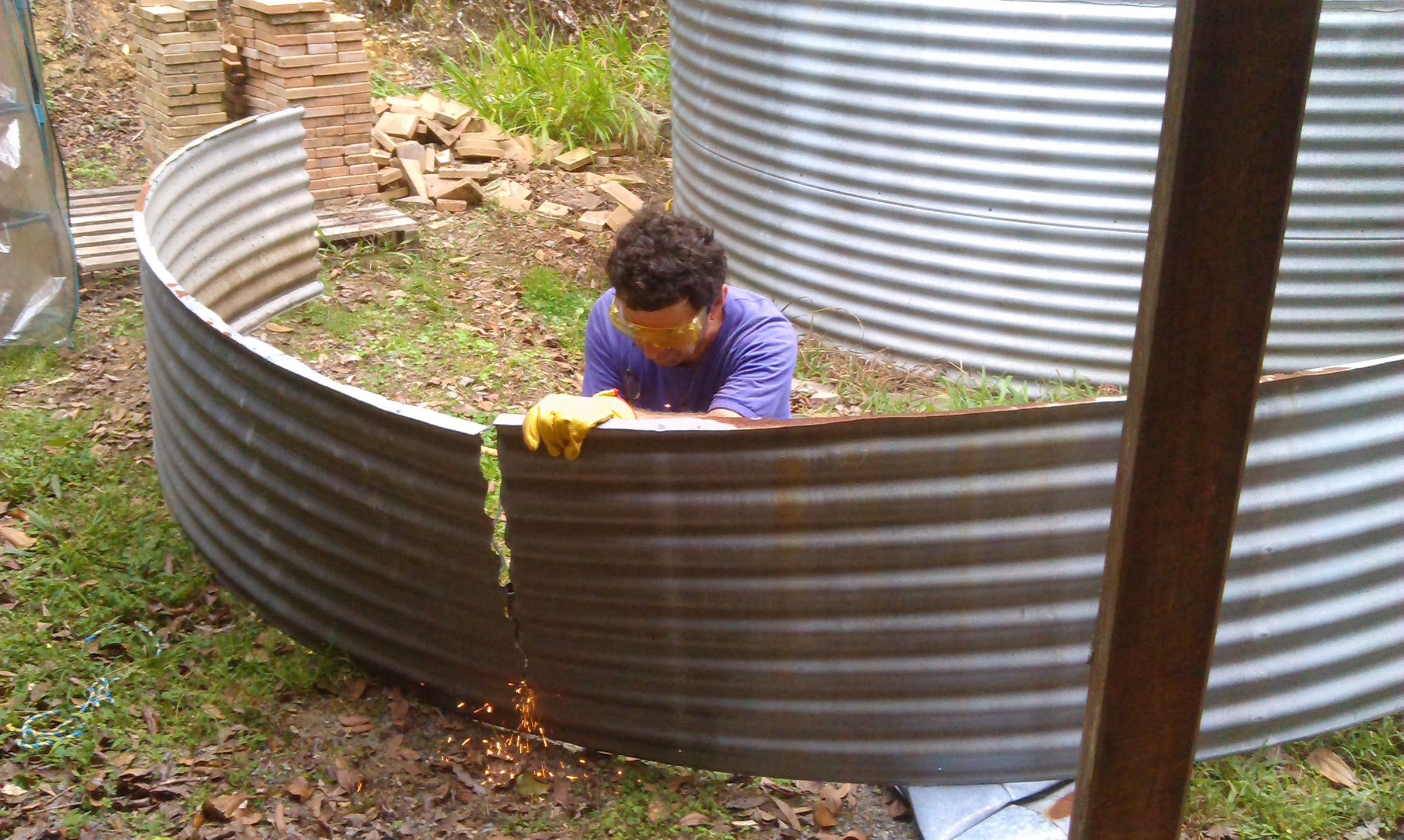 WINNER - Vegetable Gardens From Old Water Tank : 8 Steps (with Pictures ...