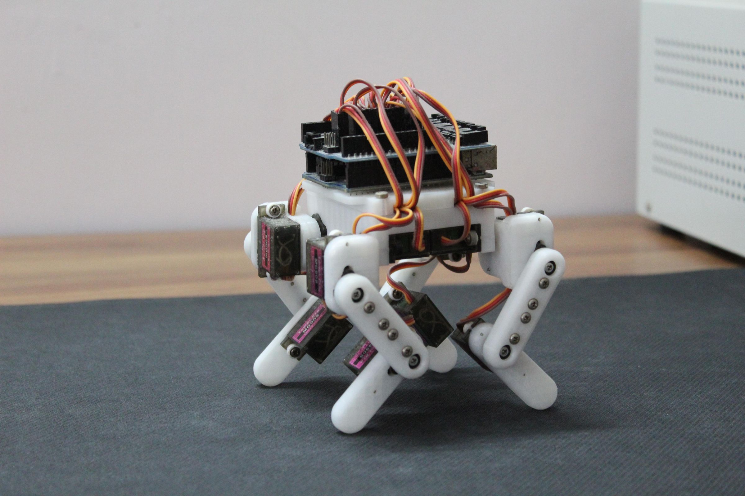 Arduino Powered Micro Quadruped : 13 Steps (with Pictures) - Instructables