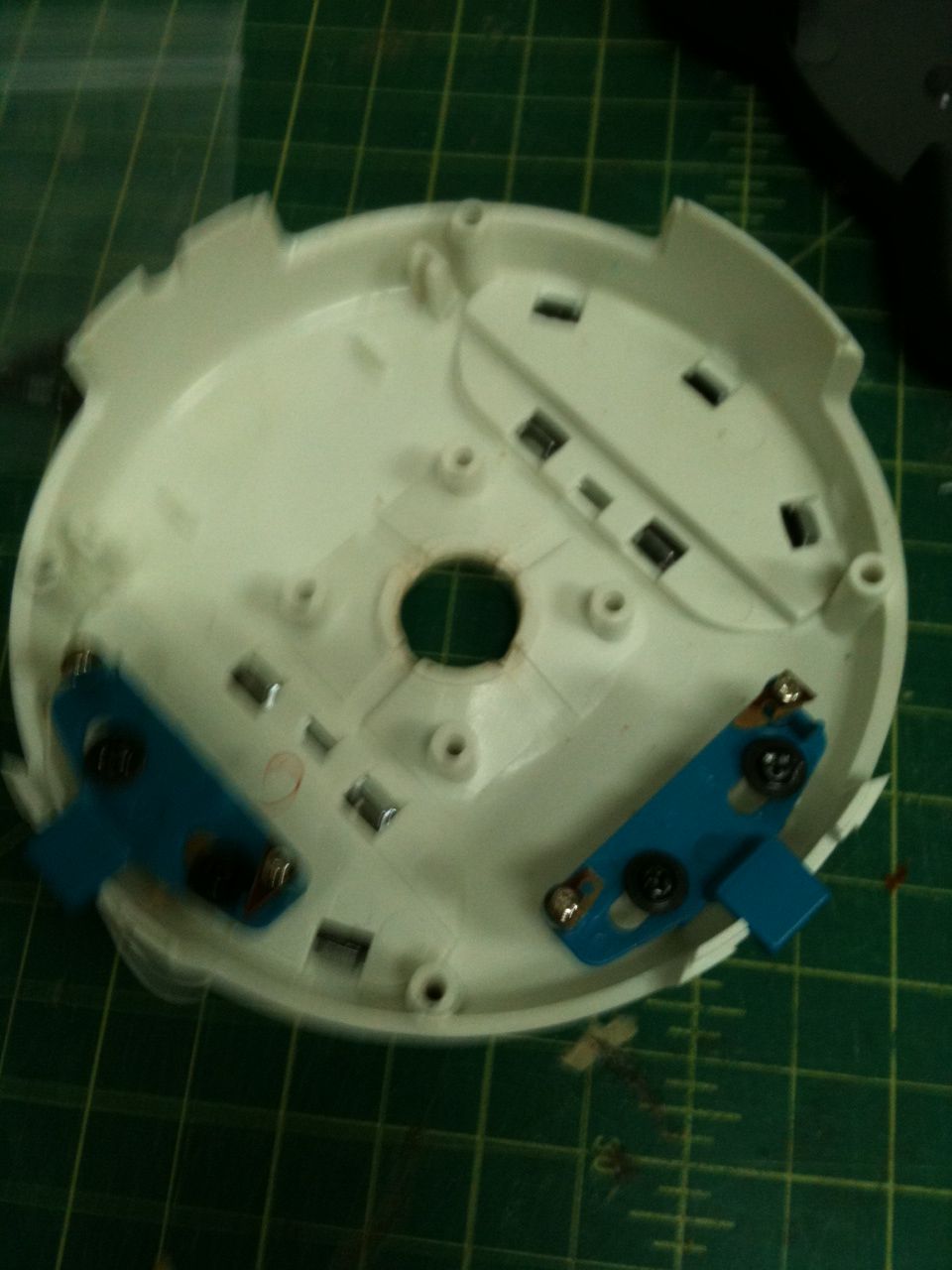 Goldeneye 007 Remote Mine Prop : 11 Steps (with Pictures) - Instructables