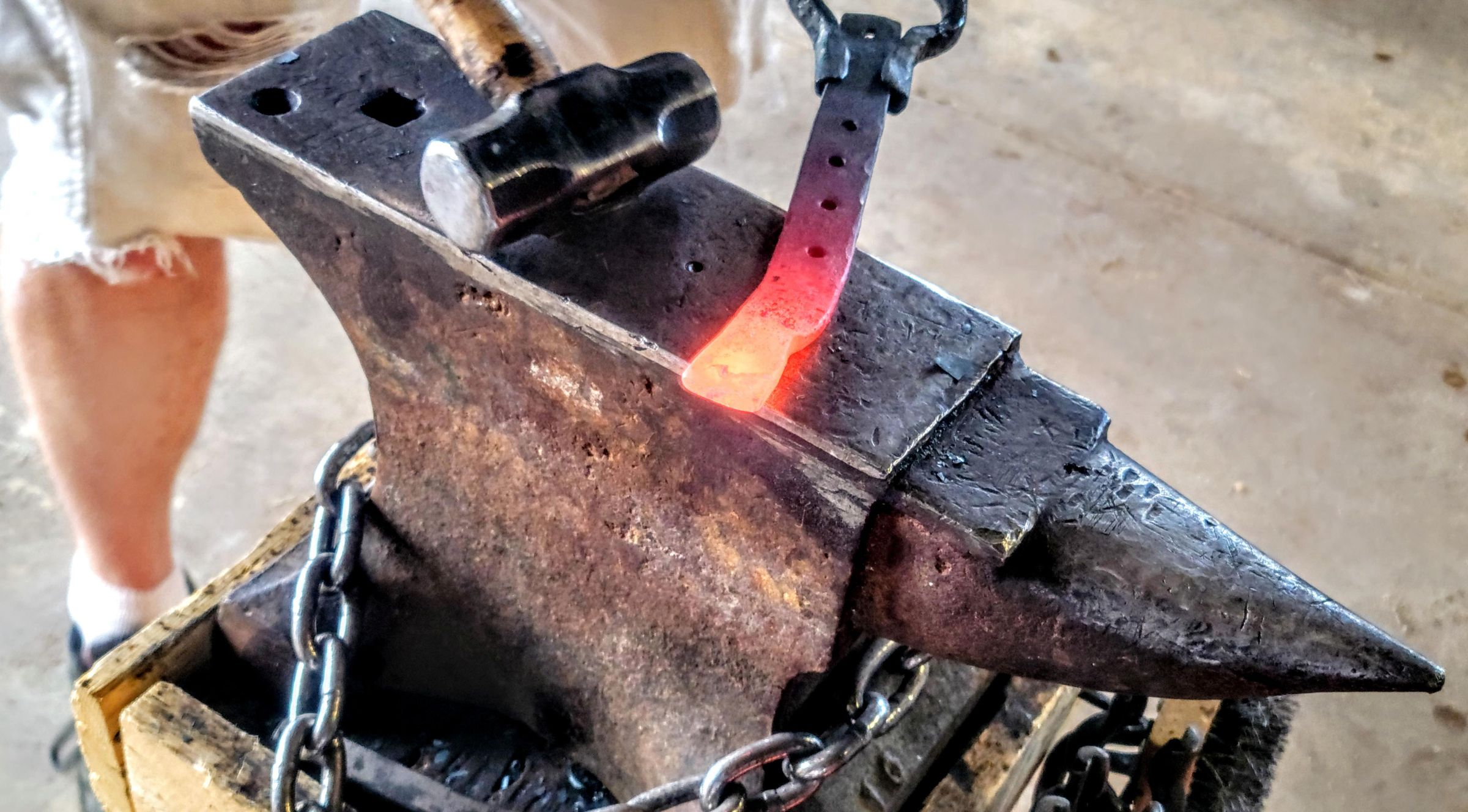 Trammel Hook for Campfire Cooking : 7 Steps (with Pictures) - Instructables