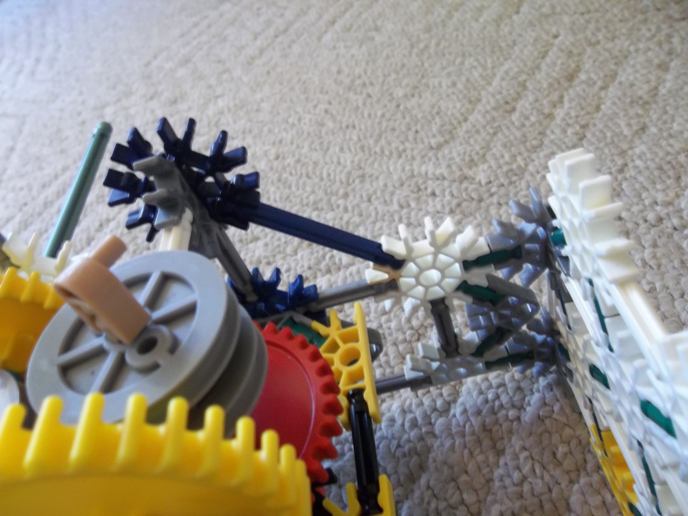 K'nex Foos Hockey Table : 35 Steps - Instructables